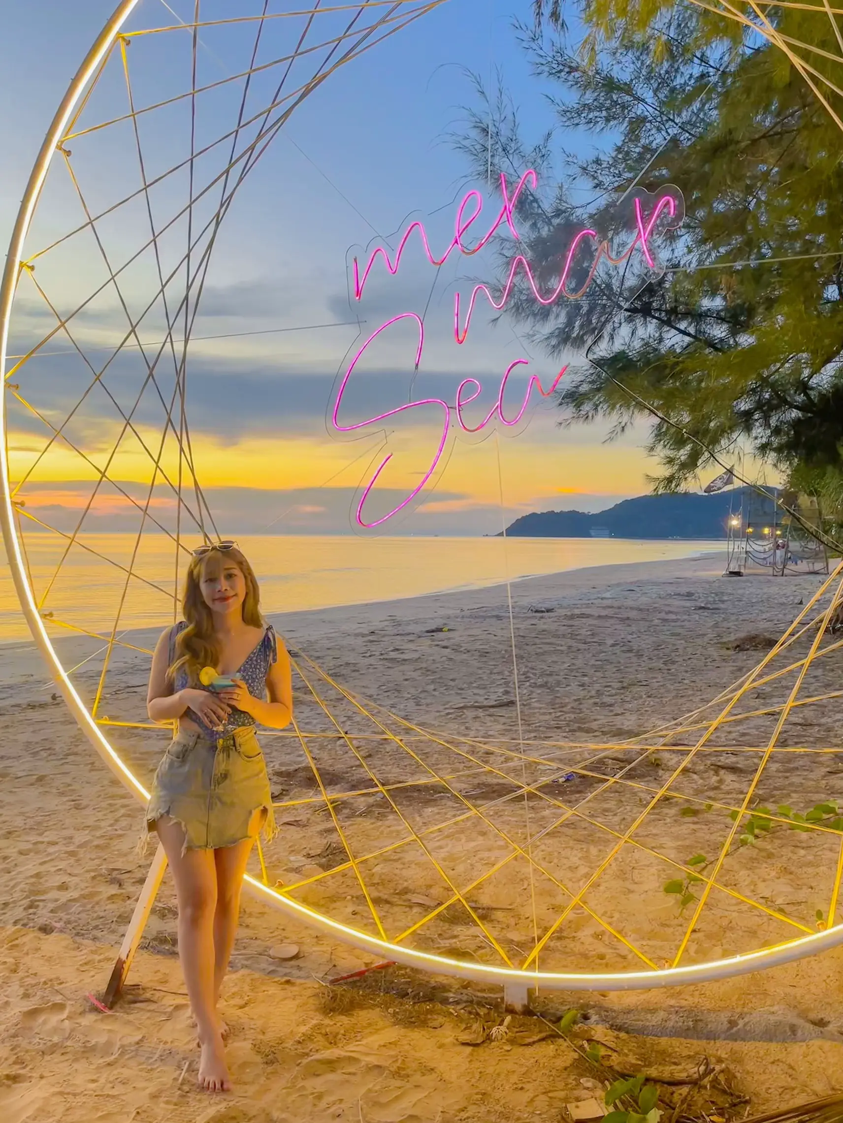 หนีแมวไป 🌙 Mer Mar Sea 💦นอนเต้นท์โดม 🛖 ติดริมทะเล | แกลเลอรีที่โพสต์โดย Nook.Sano | Lemon8