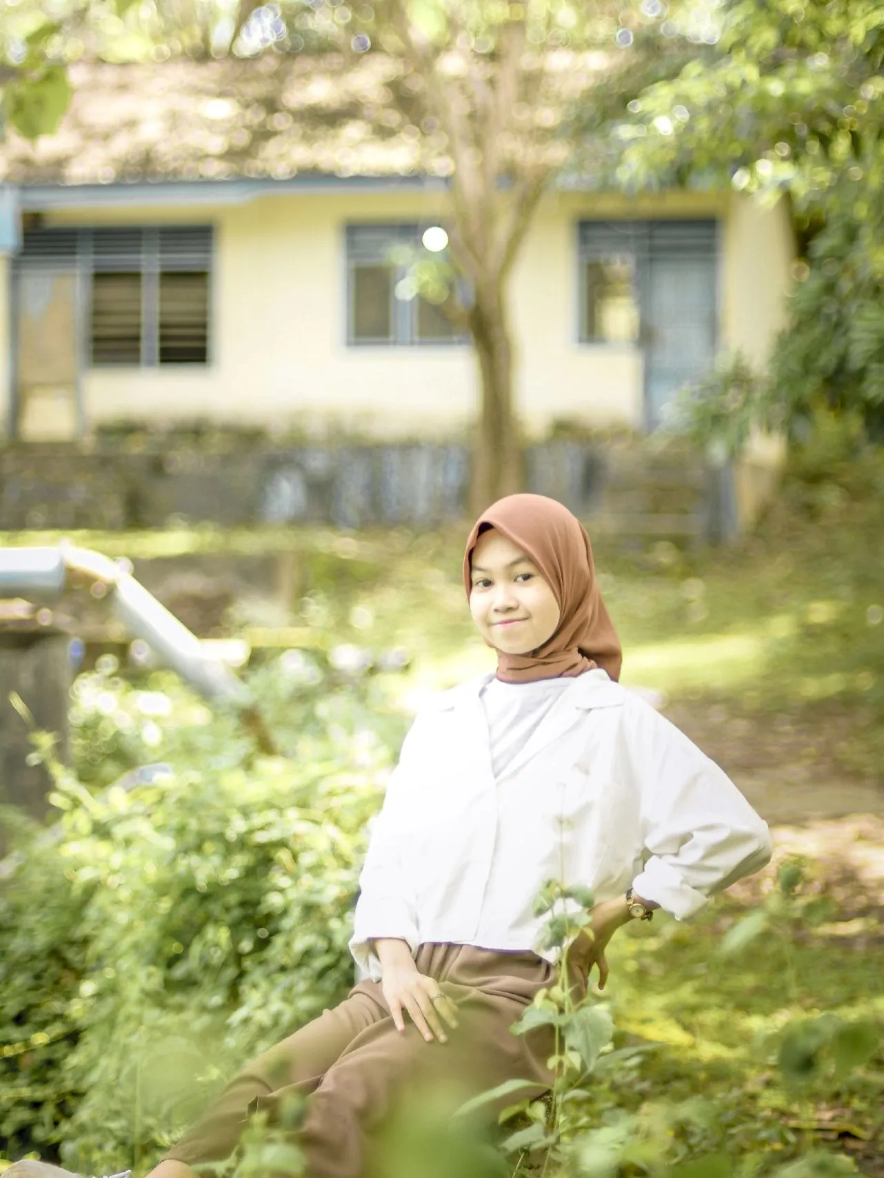 Ide pose foto di pinggir danau | Galeri diposting oleh Fadd | Lemon8