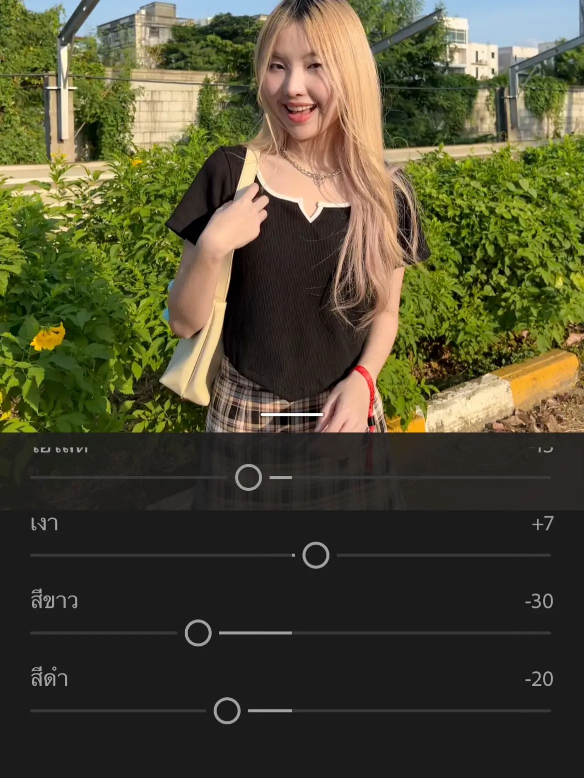 แจกพรีเซ็ทโทนเกาหลีเกาใจ เวลาออกแสงแดด🌞 | แกลเลอรีที่โพสต์โดย Wawa_yani | Lemon8