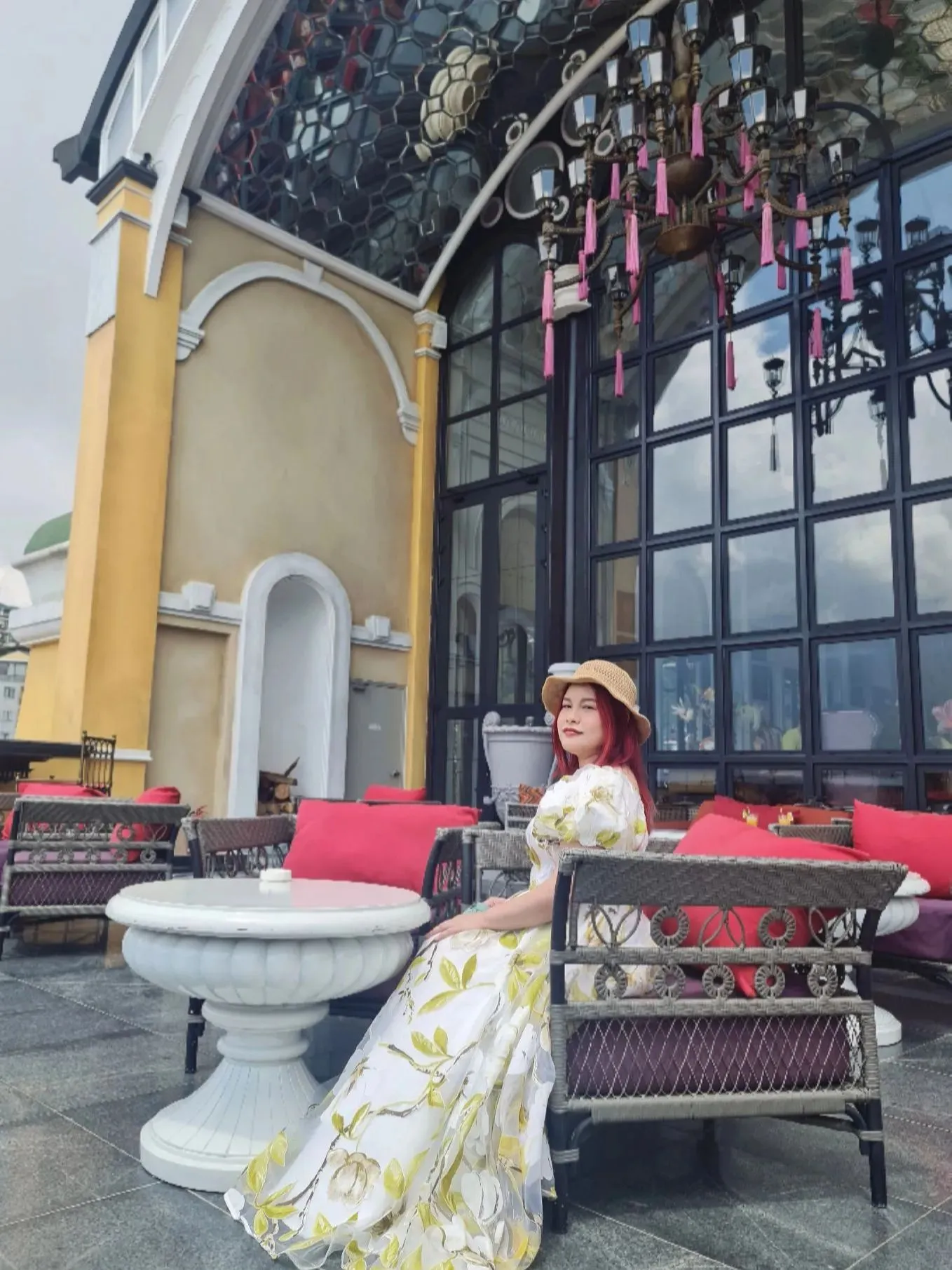 เช็คอินคาเฟ่สวย อลัง ใจกลางซาปา เวียดนาม🇻🇳 | แกลเลอรีที่โพสต์โดย lookpad.lp | Lemon8