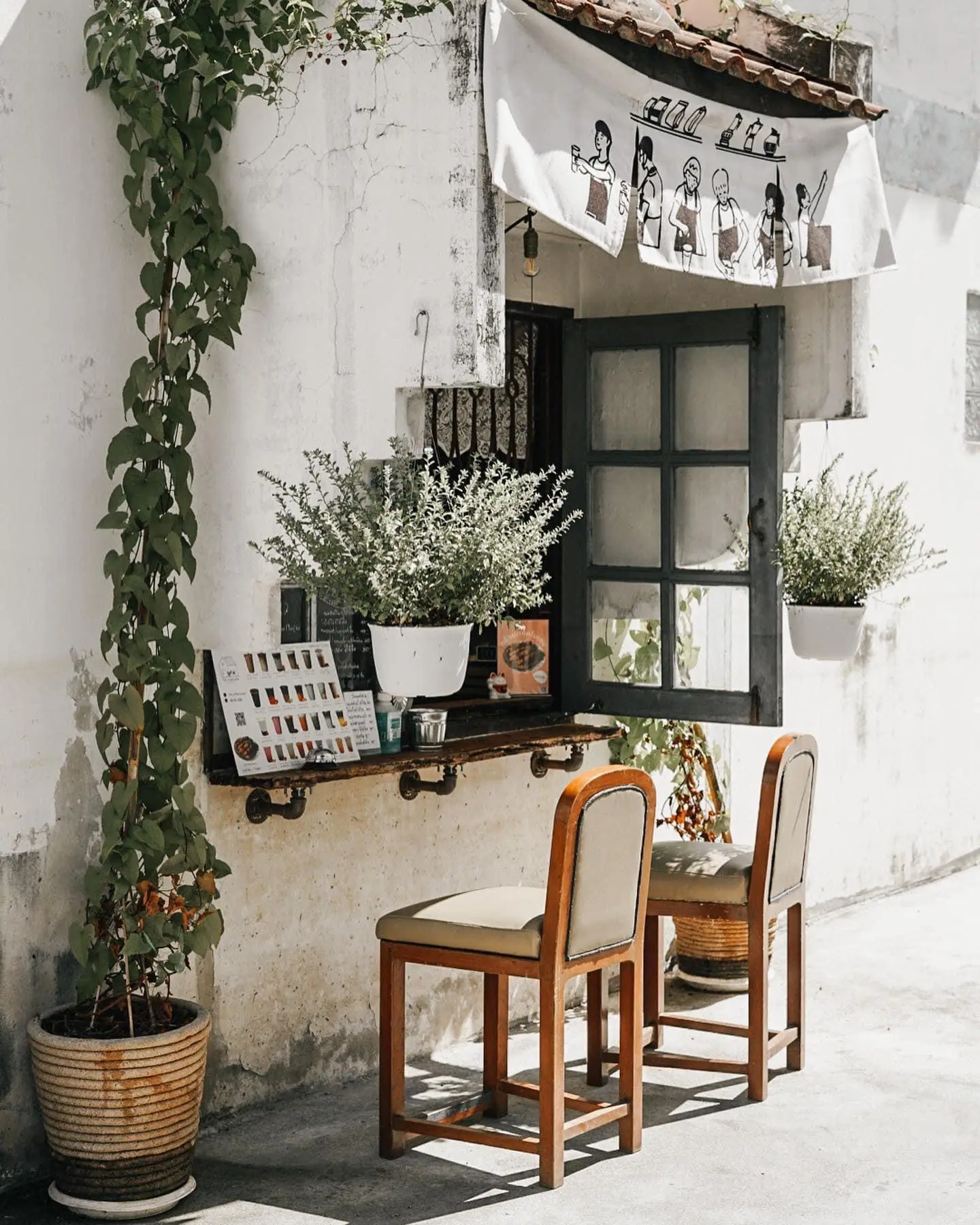 Blue Fable House คาเฟ่สุดน่ารัก ม๊าก!!🩵🤎 | แกลเลอรีที่โพสต์โดย ...