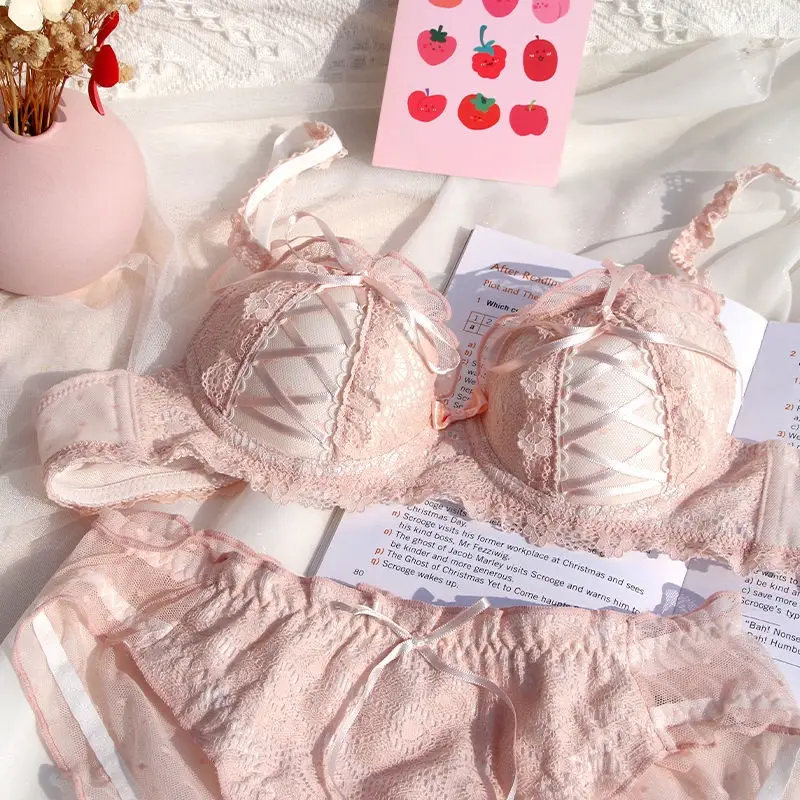 แจกพิกัดเสื้อในสีชมพู🍒 ไร้โครง กวนใจ | แกลเลอรีที่โพสต์โดย Gingbabe | Lemon8