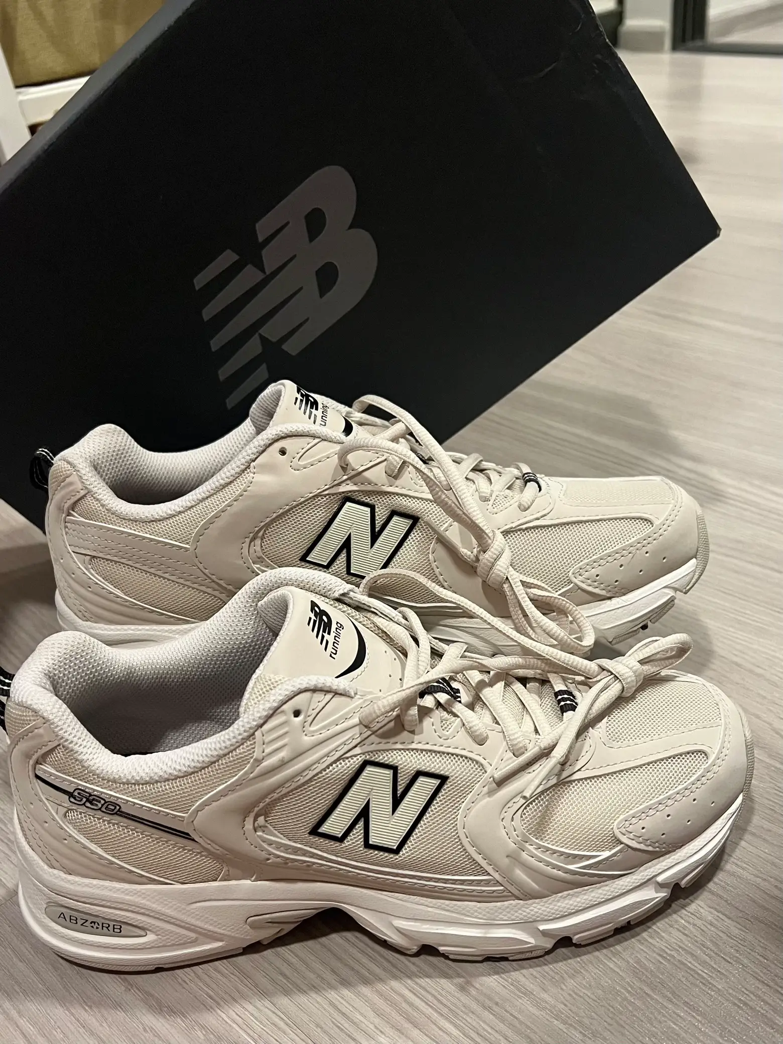 เปิดกล่อง New Balance 530 ไอเท็มที่ควรมี เพราะฮิตตลอดกาล👟 | แกลเลอรีที่ ...