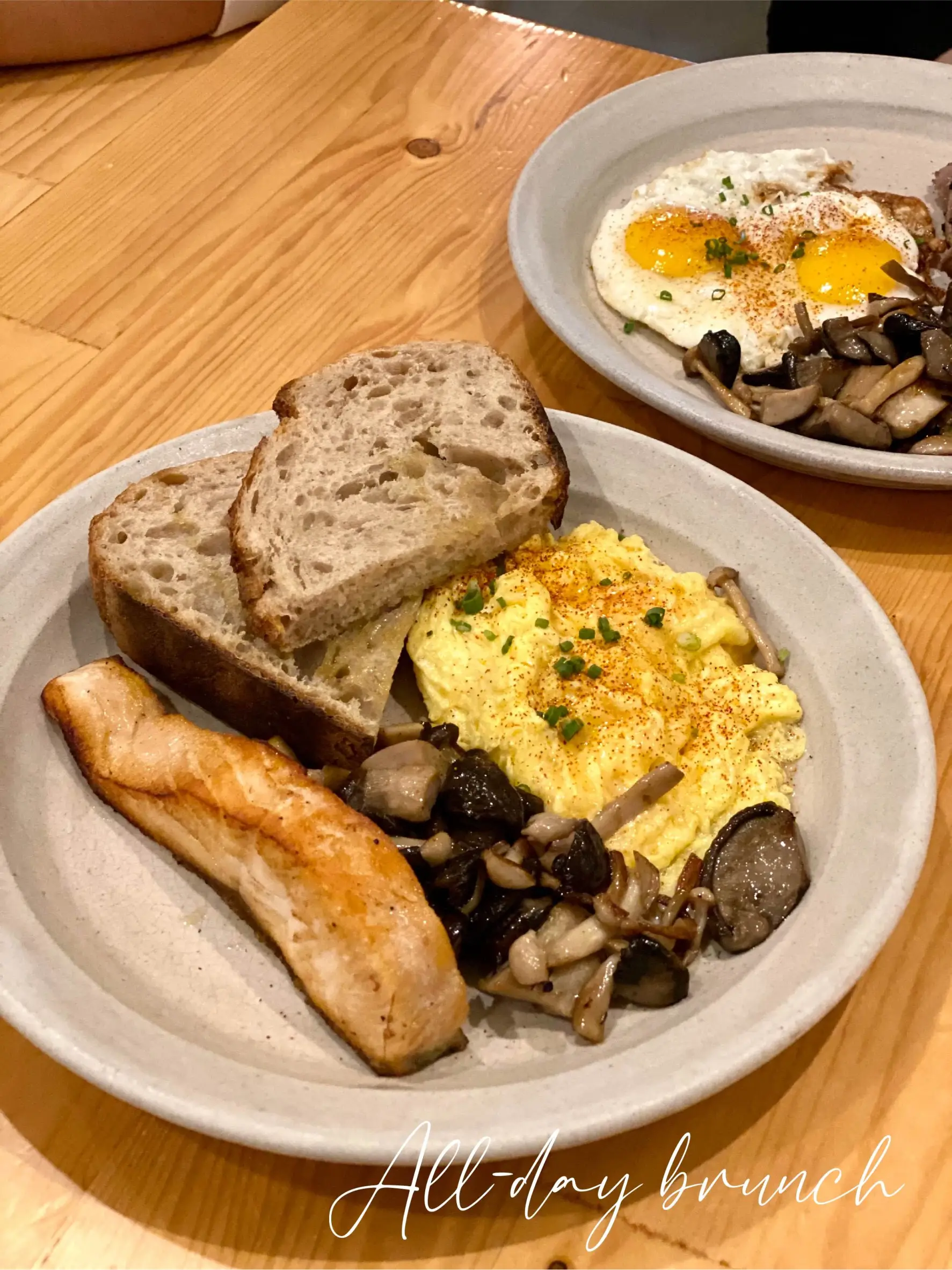 All-day brunch ยาวถึง 4 ทุ่มพร้อมฟัง live jazz ชิลๆ 💫 | แกลเลอรีที่โพสต์โดย getfatwithsf | Lemon8