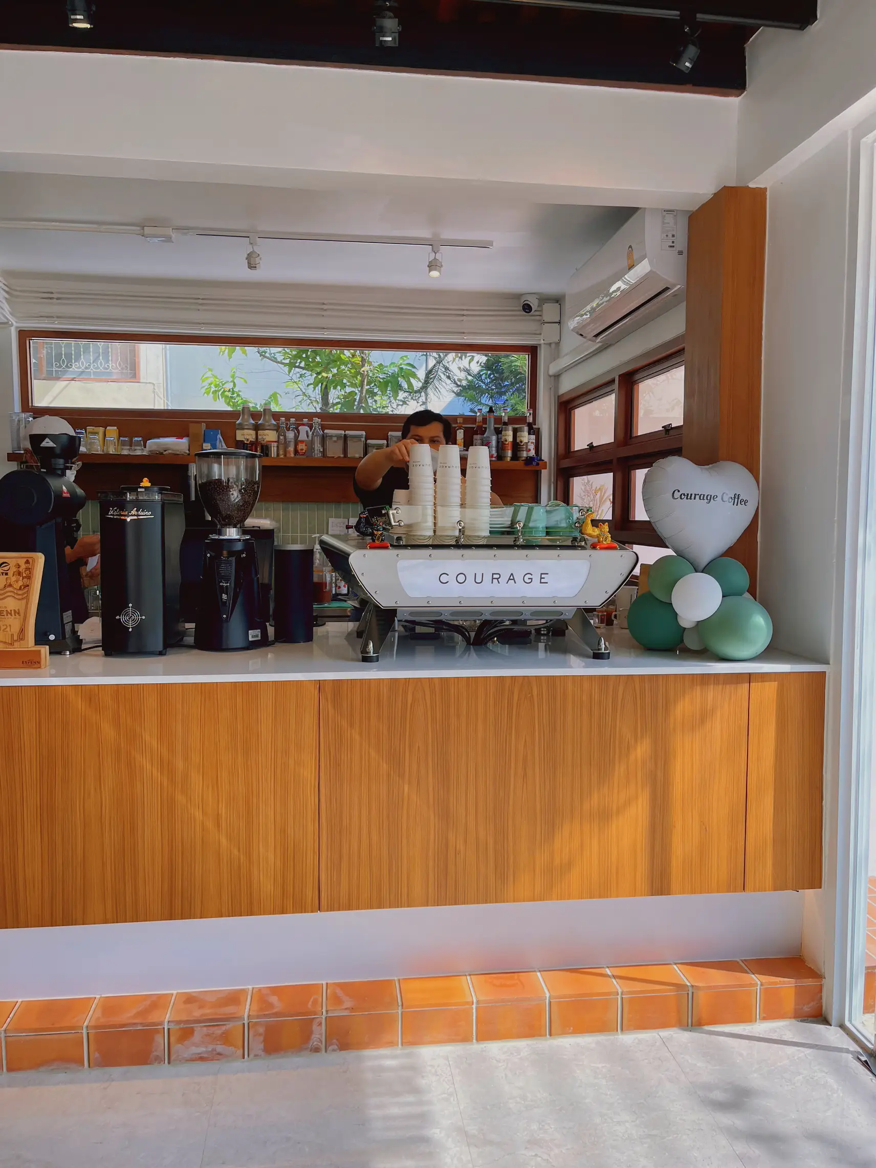 COURAGE Coffee คาเฟ่เปิดใหม่ ย่านบางกรวย,นนทบุรี | แกลเลอรีที่โพสต์โดย ...