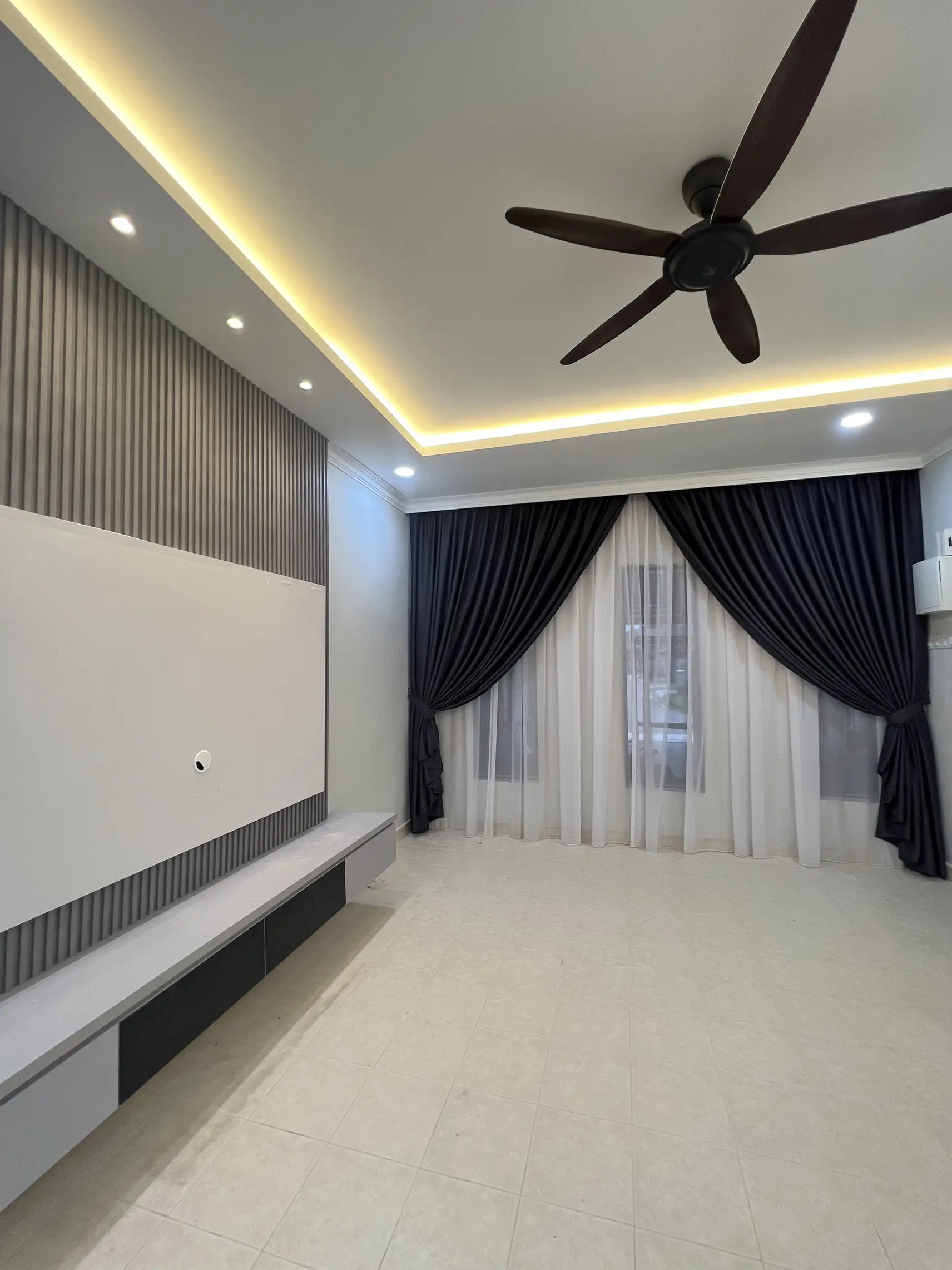 IDEAS Tv Cabinet Using FLUTED PANEL | Galeri disiarkan oleh Zaynaisya ...