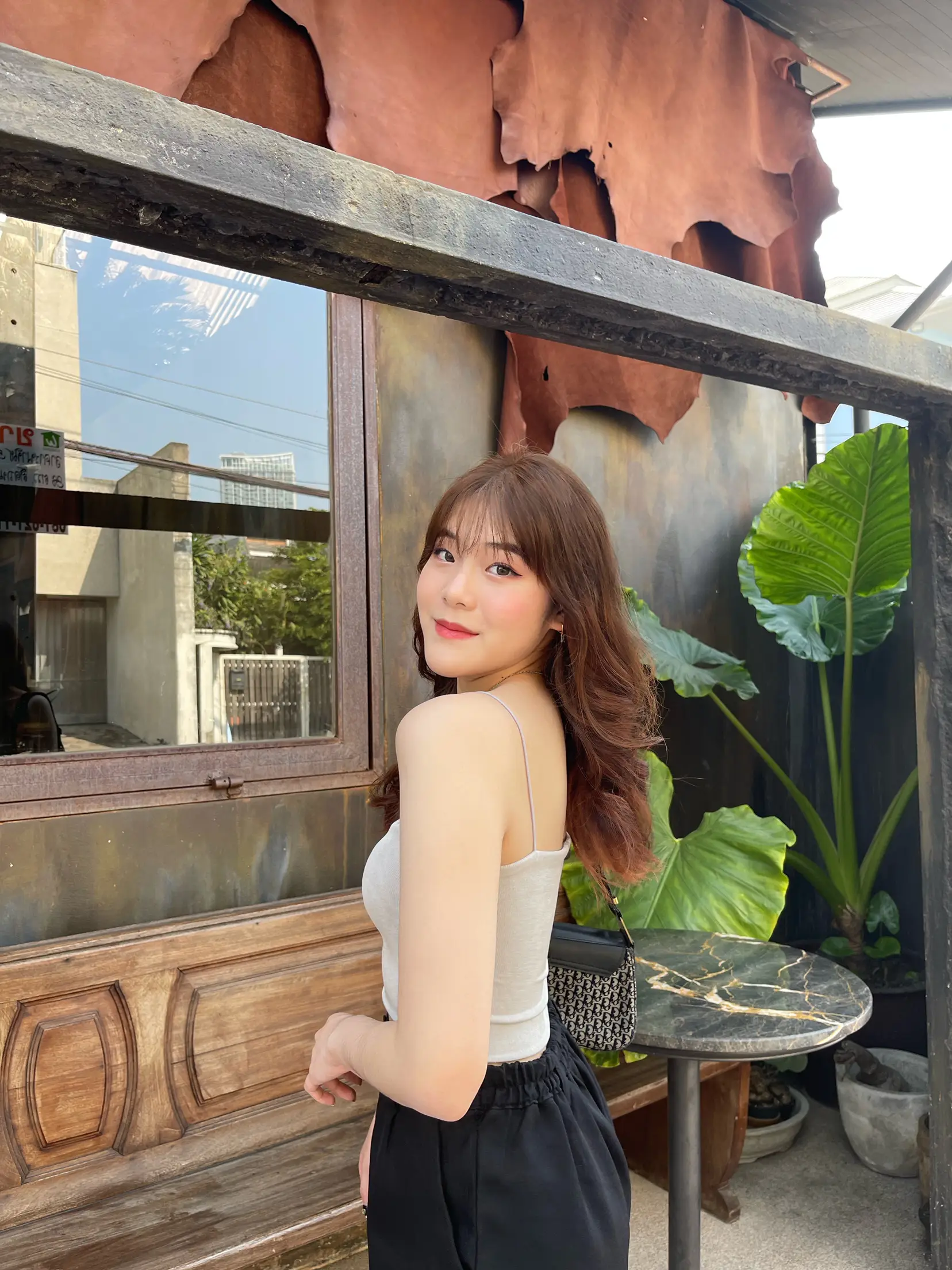 Bay.aree คาเฟ่ของนักร้องวงดัง!! ไม่ไปไม่ได้แล้ววว🐄 | แกลเลอรีที่โพสต์โดย tinyy☃️ | Lemon8