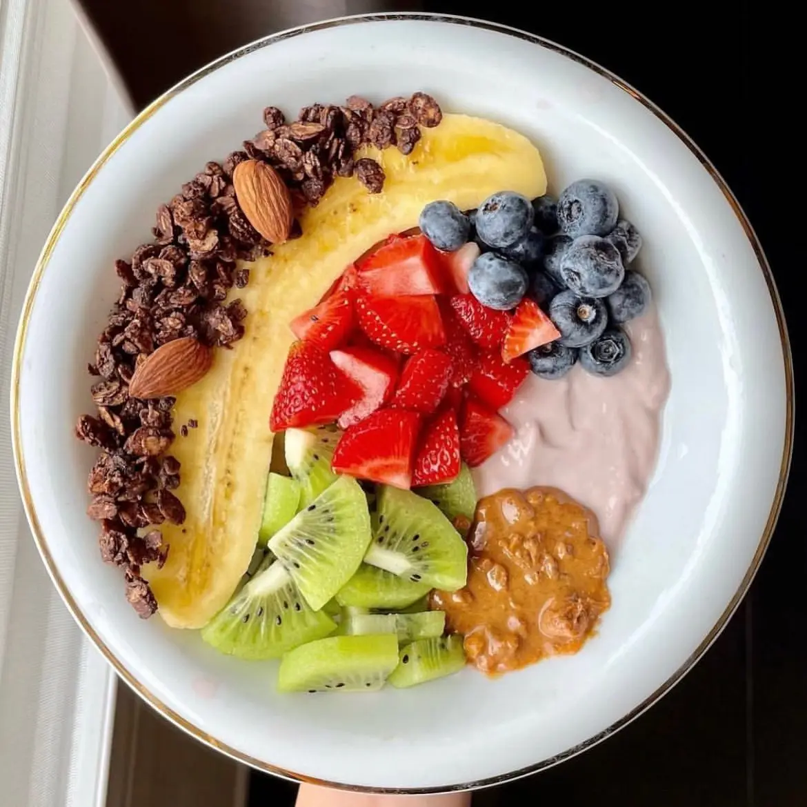 ไอเดียYogurt bowl🌈💘 | แกลเลอรีที่โพสต์โดย Beaut | Lemon8