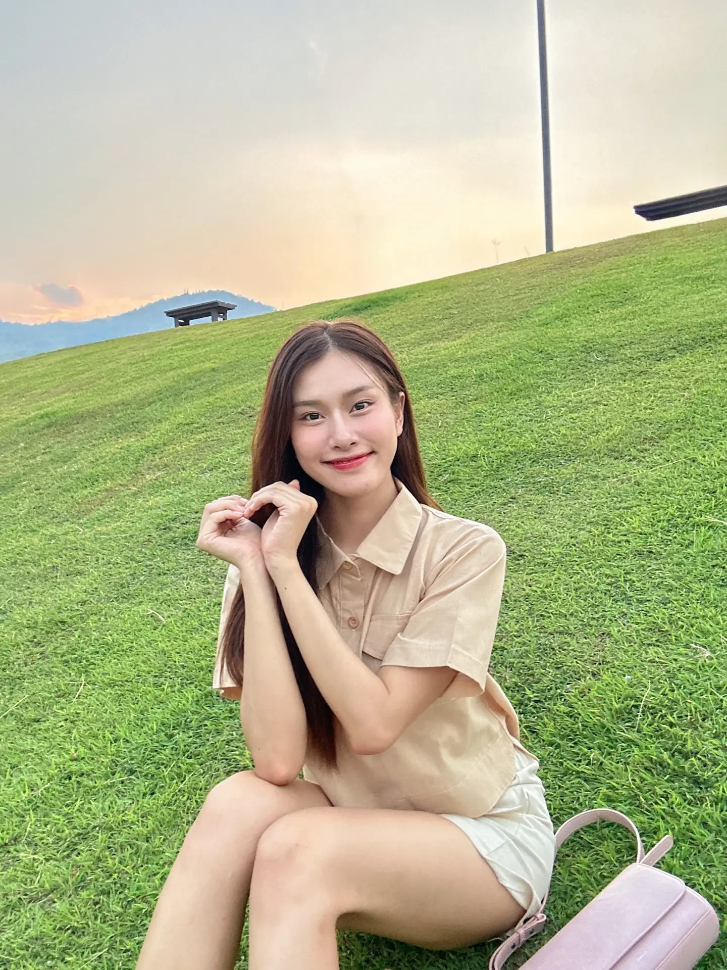 นานๆทีจะเจอเสื้อเชิ้ตที่ถูกใจ🥰 | แกลเลอรีที่โพสต์โดย nine | Lemon8