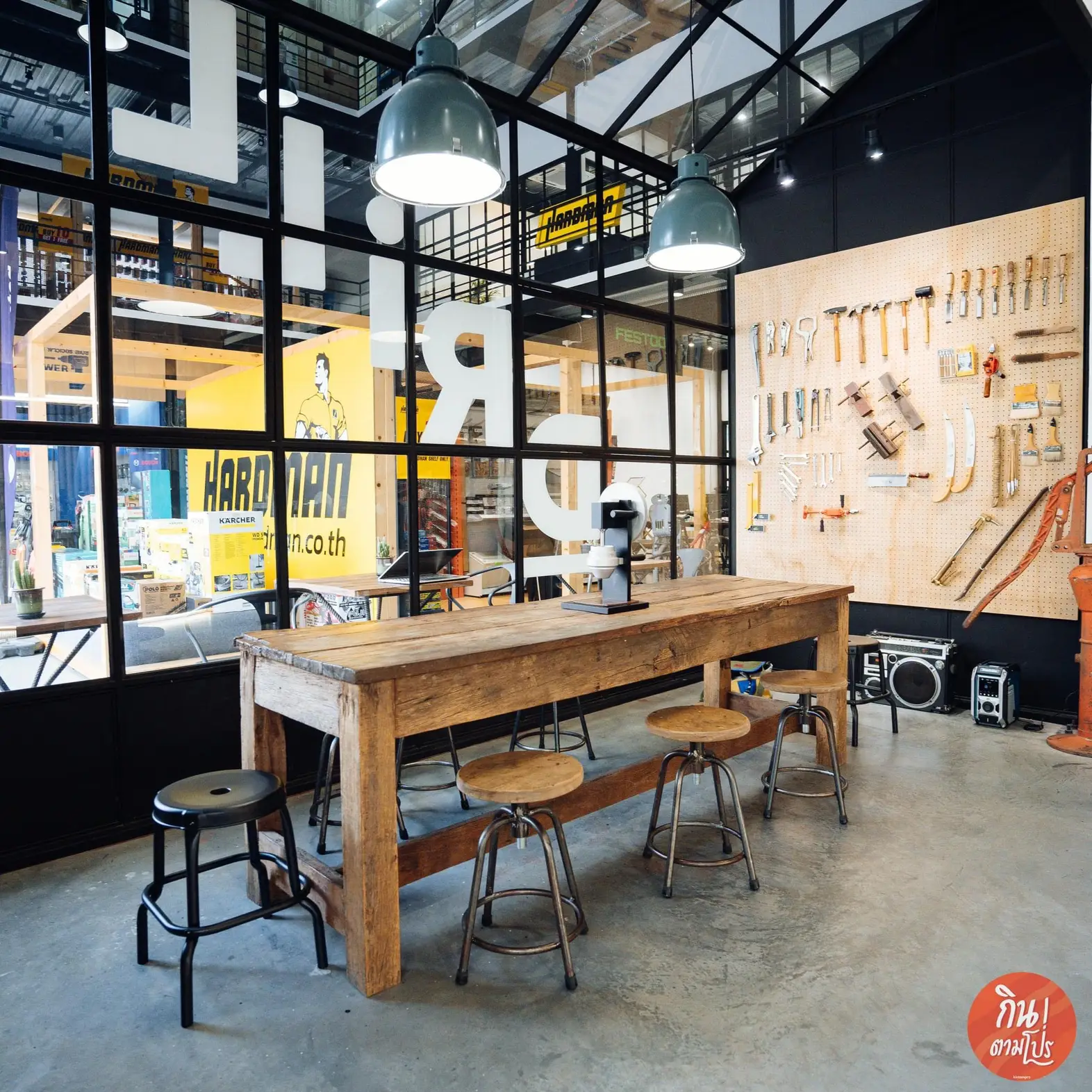 Drill Secret Cafe in Rama 3 Neighborhood Mechanic Equipment Showroom ...