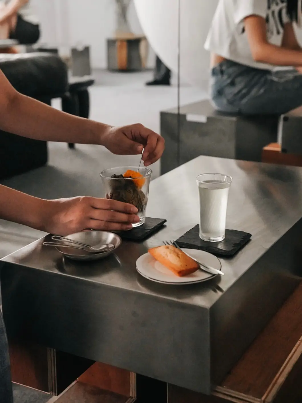 Void.bkk• คาเฟ่และบาร์ลับ ย่านเจริญกรุง | แกลเลอรีที่โพสต์โดย ฟ้าพาไป | Lemon8