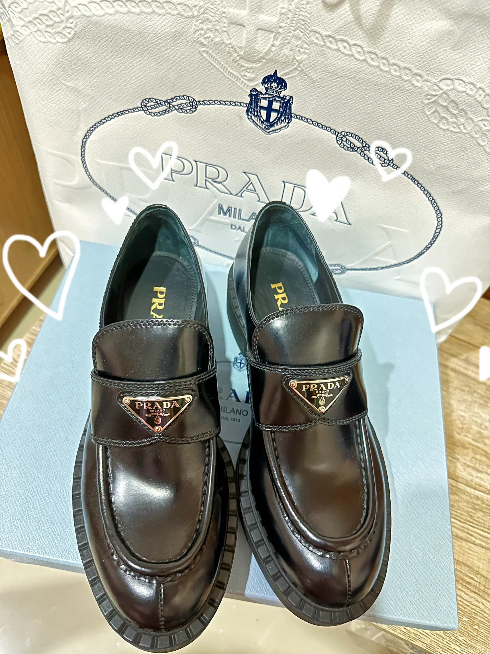 👞💖รีวิว รองเท้าคู่ฮิตน้อง PRADA LOAFERS คู่โปรด | แกลเลอรีที่โพสต์โดย ...