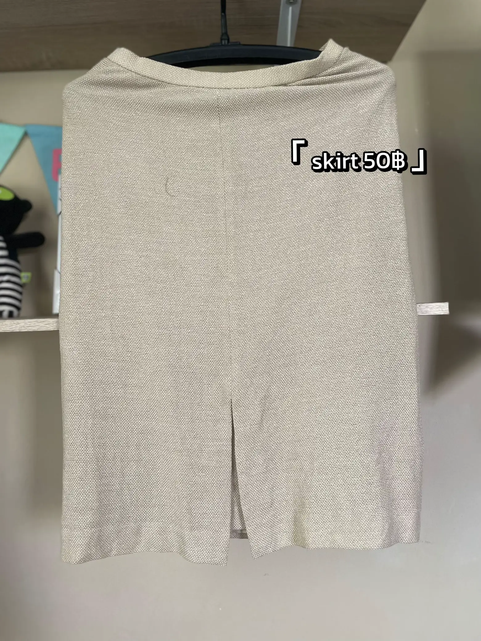 พา shopping ตลาดเมืองทอง งบหลักร้อย | แกลเลอรีที่โพสต์โดย Beau Mullika | Lemon8