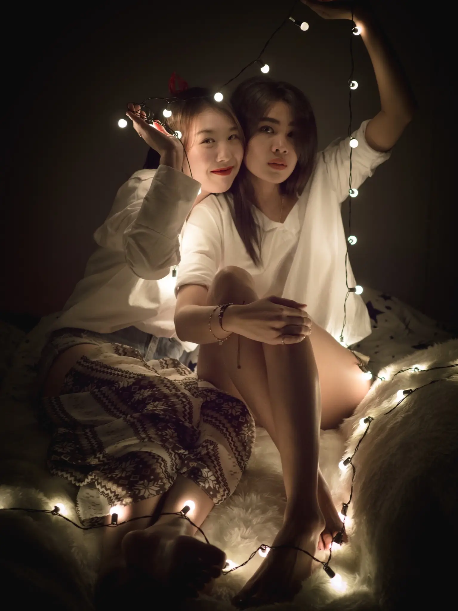 ธีมถ่ายรูป ชวนเพื่อนรักมาแต่งตัว ให้เหมือนกาสะลอง ซ้องปีป 💛 | Gallery posted by R'MUAY | Lemon8