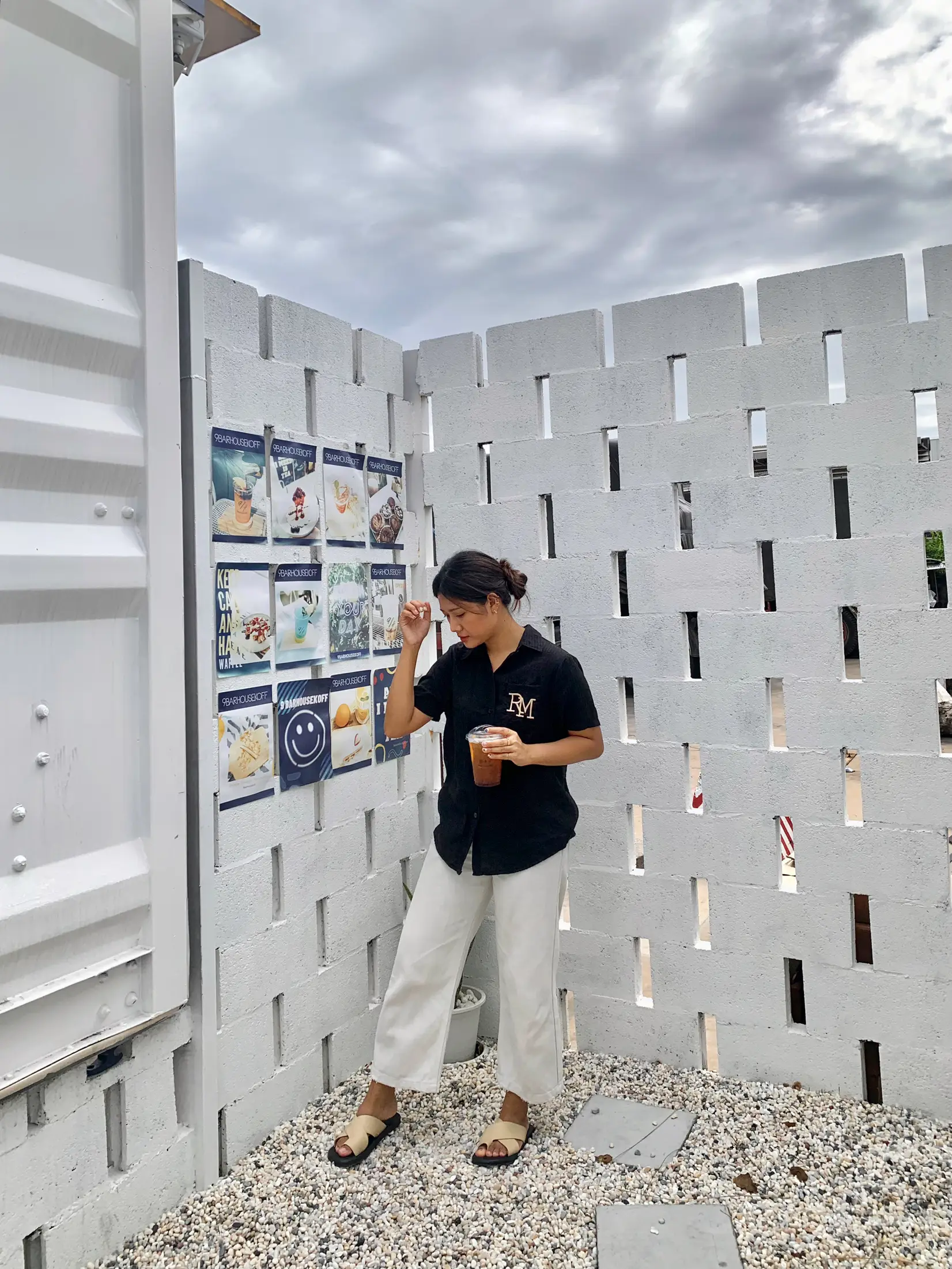 Rälly Movement เสื้อเชิ้ตที่สาวๆควรมีติดตู้💙 | แกลเลอรีที่โพสต์โดย ...