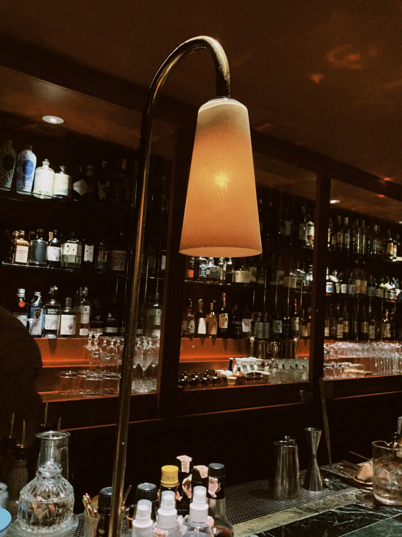 บาร์ลับซ่อนอยู่ในโรงแรม “The Key Room No.72 | แกลเลอรีที่โพสต์โดย มัมห ...