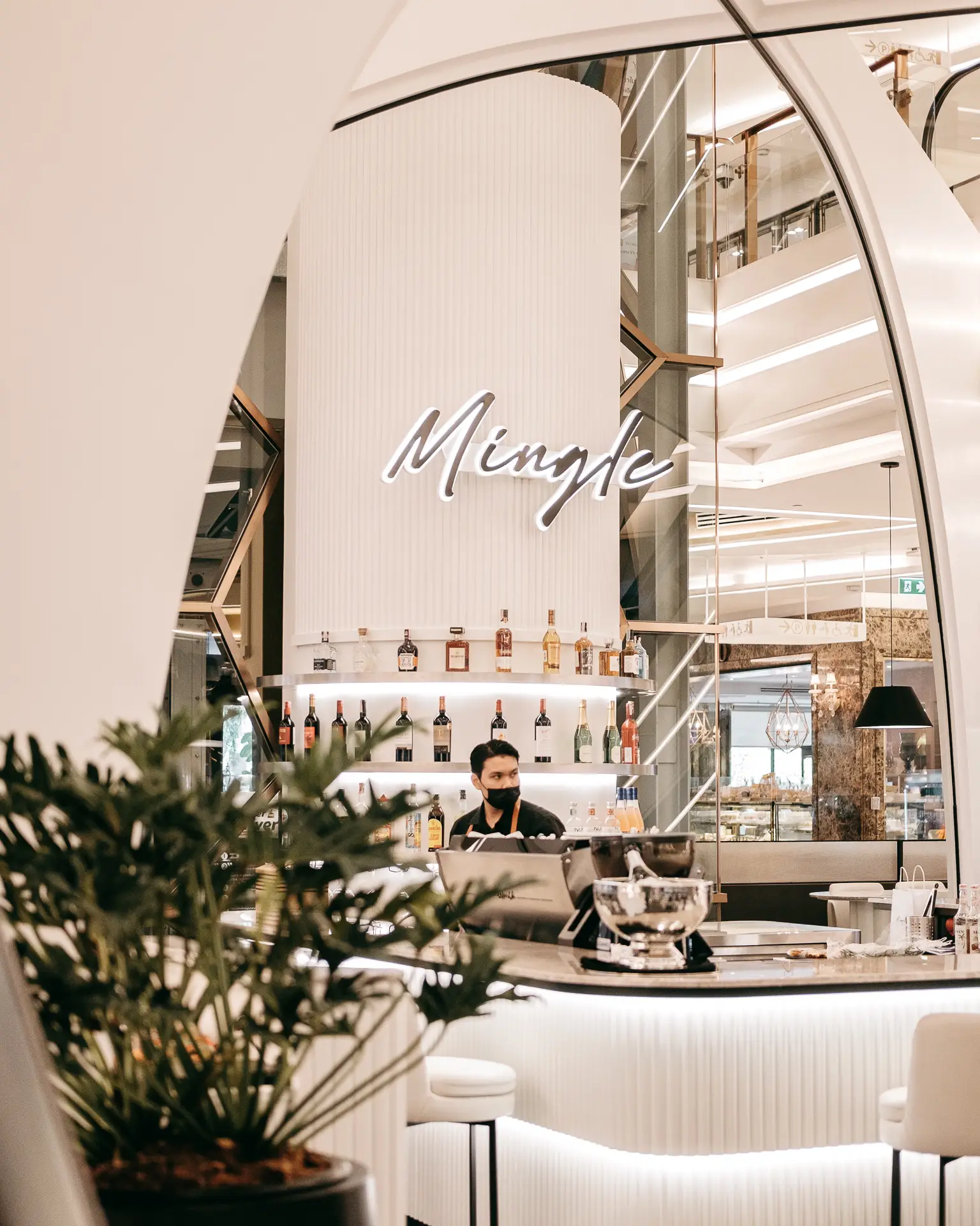 Mingle The Crystal Cafe & Bar Luxury Design Cafe | Gallery posted by Rattomarty | Lemon8