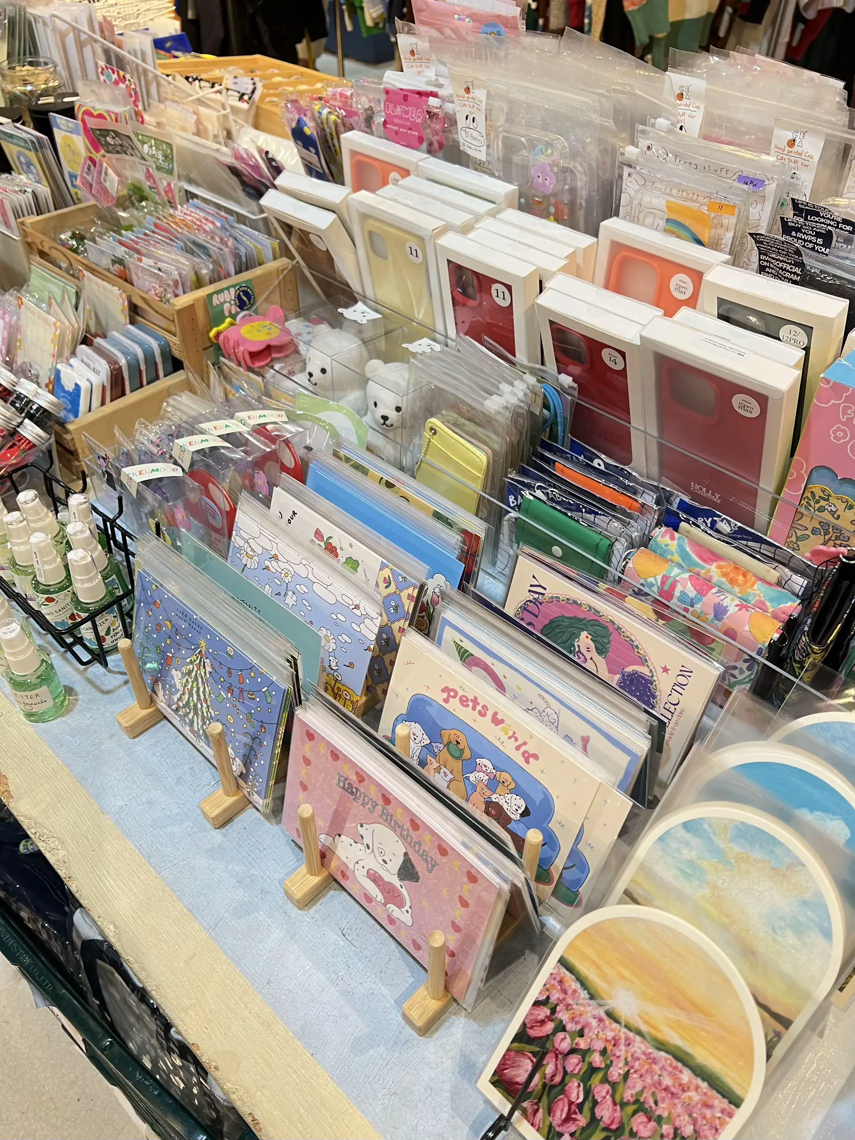 Frank At Siam Center แหล่งรวมของน่ารัก🌼💖🧤 | แกลเลอรีที่โพสต์โดย Cwp | Lemon8