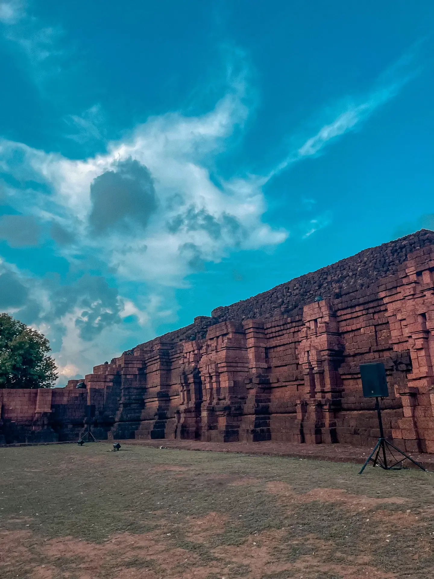 世界遺産に登録されているSrithepの光の奇跡を訪れる | Our memories ヅが投稿したフォトブック | Lemon8