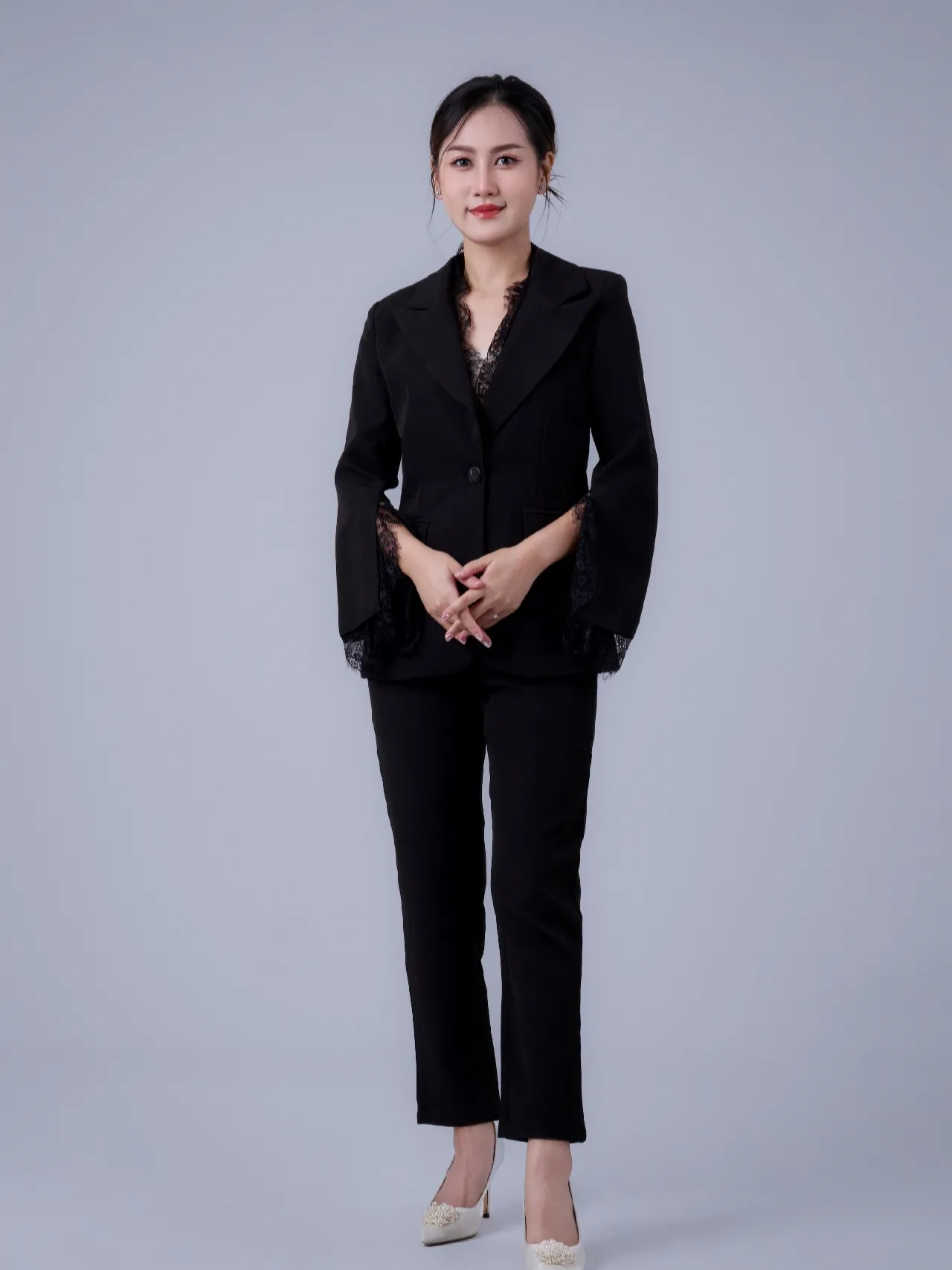 แนะนำสตูถ่ายโปรไฟล์สวยๆ 📸 | แกลเลอรีที่โพสต์โดย lolyploy | Lemon8