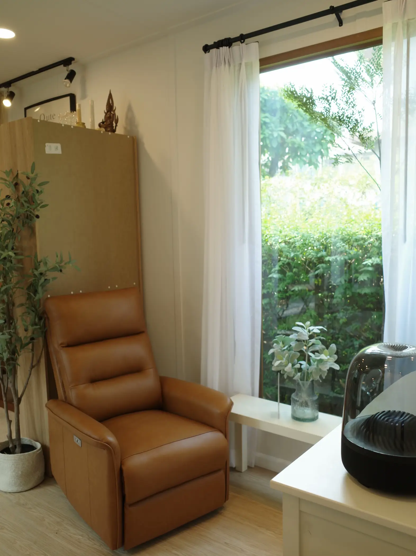 ไอเดียทำร้านที่บ้าน 🌳 | แกลเลอรีที่โพสต์โดย Jand Panicha | Lemon8