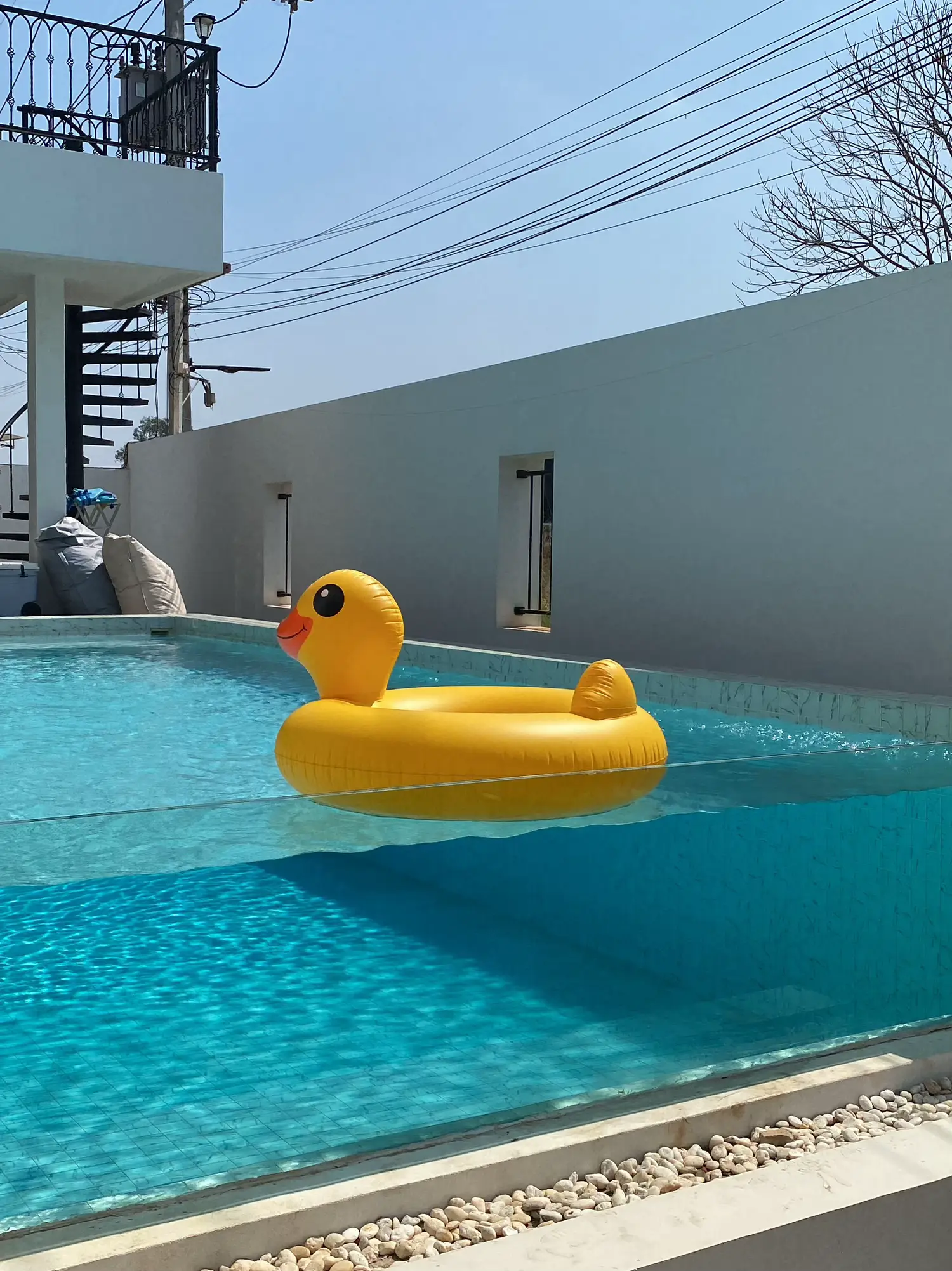 ที่พักเขาใหญ่ มีสระว่ายน้ำซีทรู | แกลเลอรีที่โพสต์โดย Eing 🐳 | Lemon8