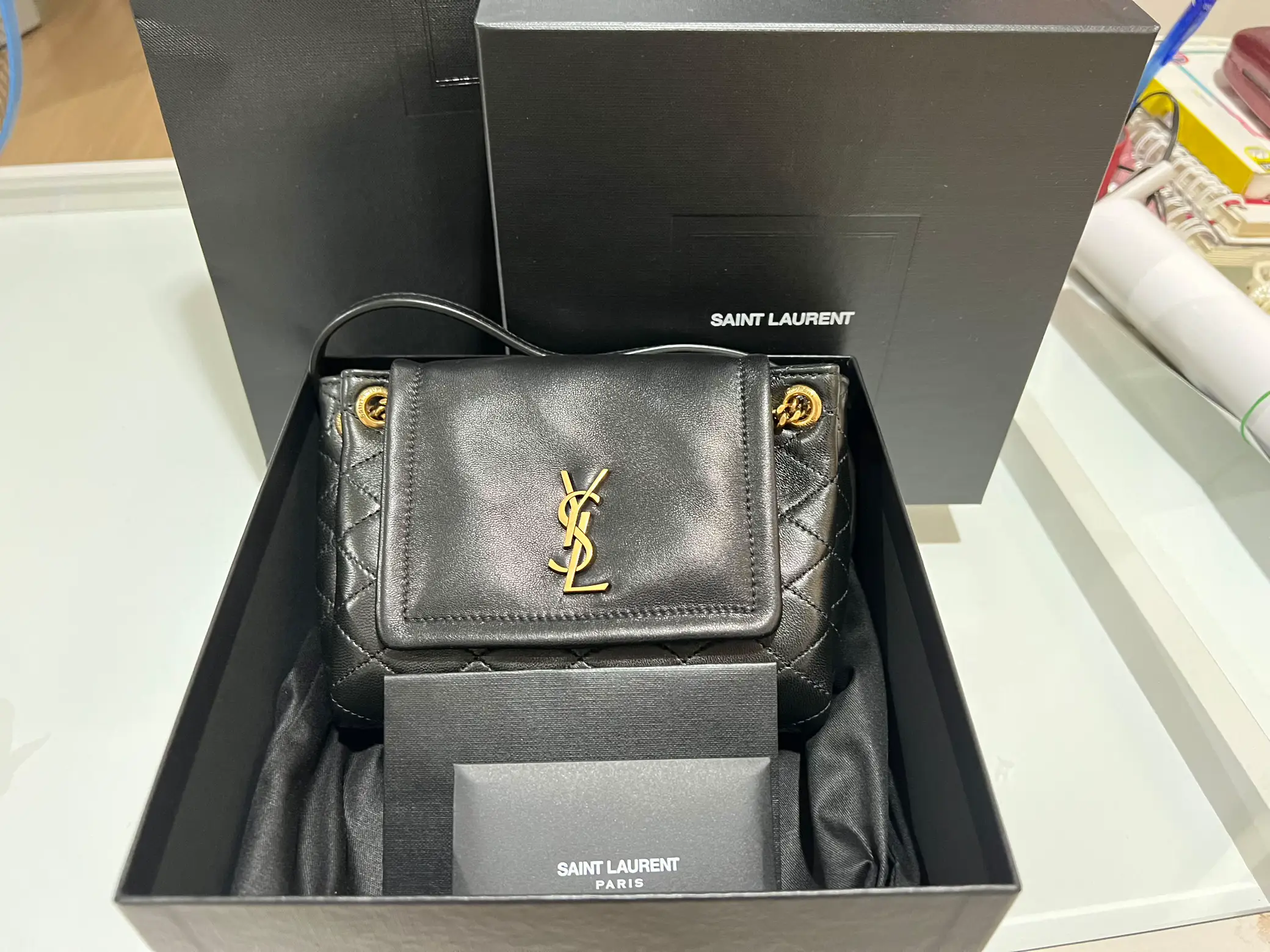 Unbox 🎁Mini Nolita YSL🖤 | แกลเลอรีที่โพสต์โดย PUMPUII 78 | Lemon8