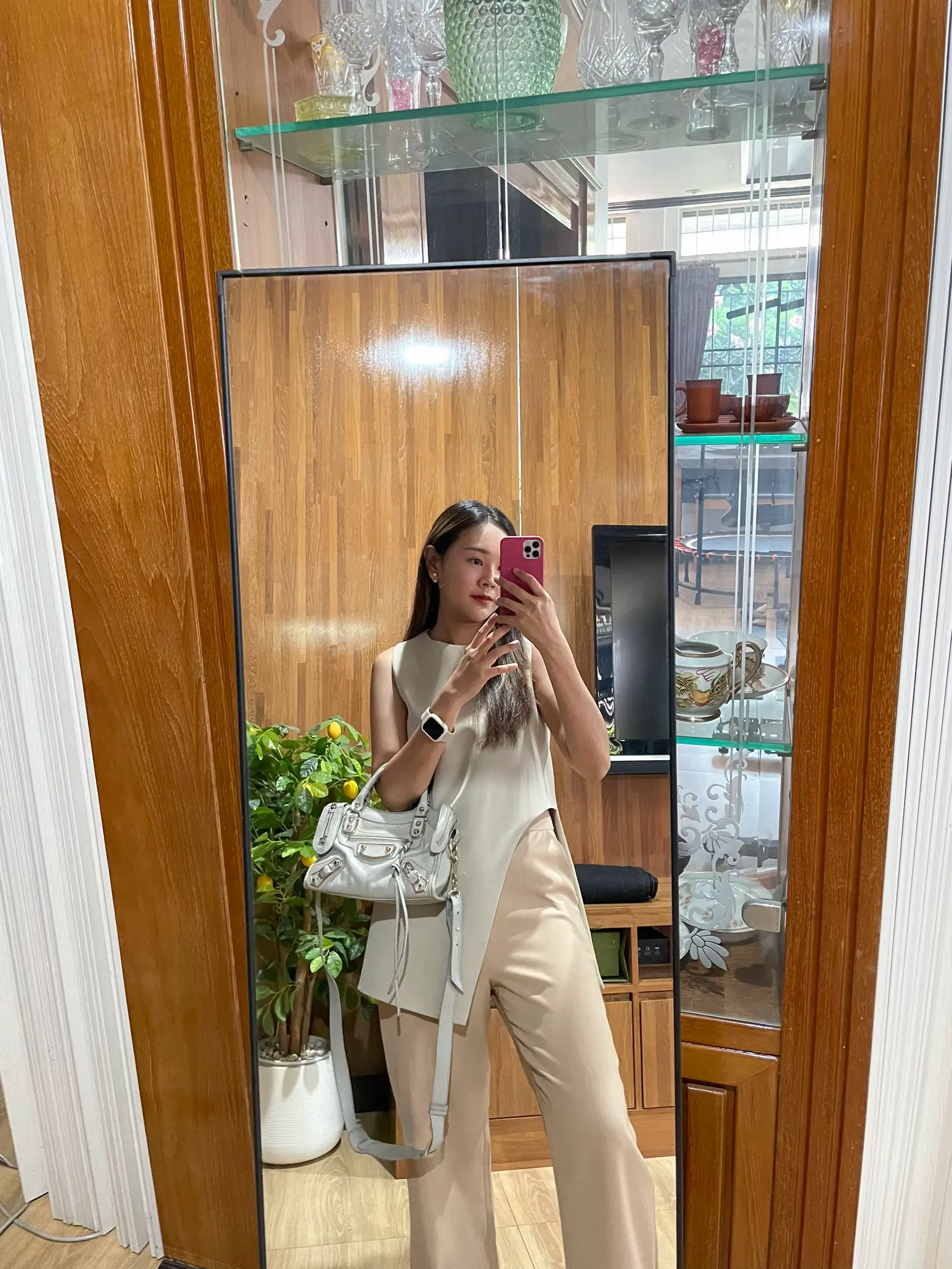 รวม Minimal Outfit Idea | 153cm แต่งตัวมินิมอลไปทำงาน | แกลเลอรีที่ ...