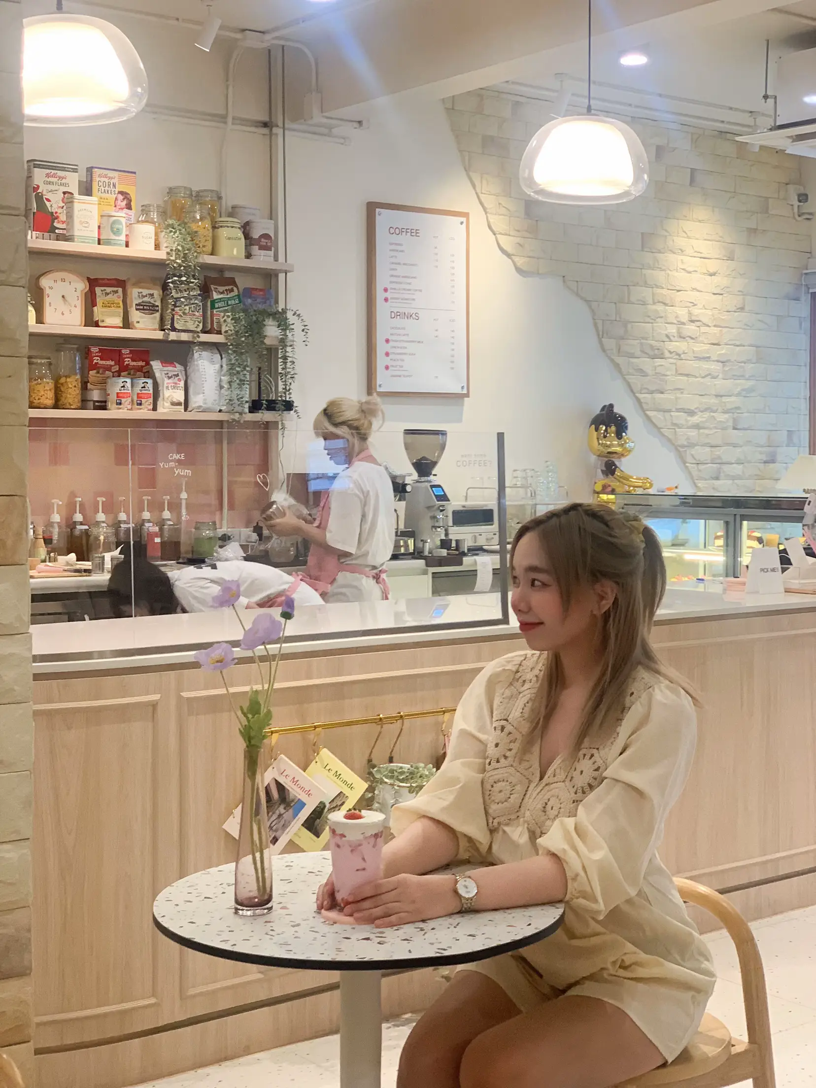 Junenycandy เปิดหน้าร้านแล้วที่บรรทัดทอง ! 🍓 | แกลเลอรีที่โพสต์โดย May | Lemon8