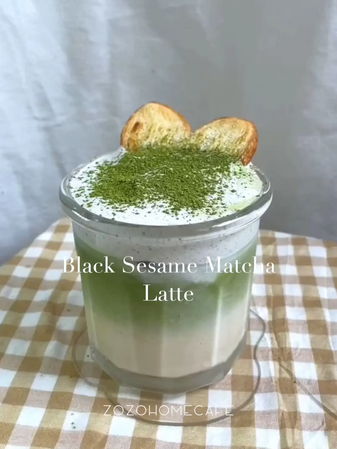 Black Sesame Matcha Latte🍵 | Video dipublikasikan oleh zozohomecafe | Lemon8