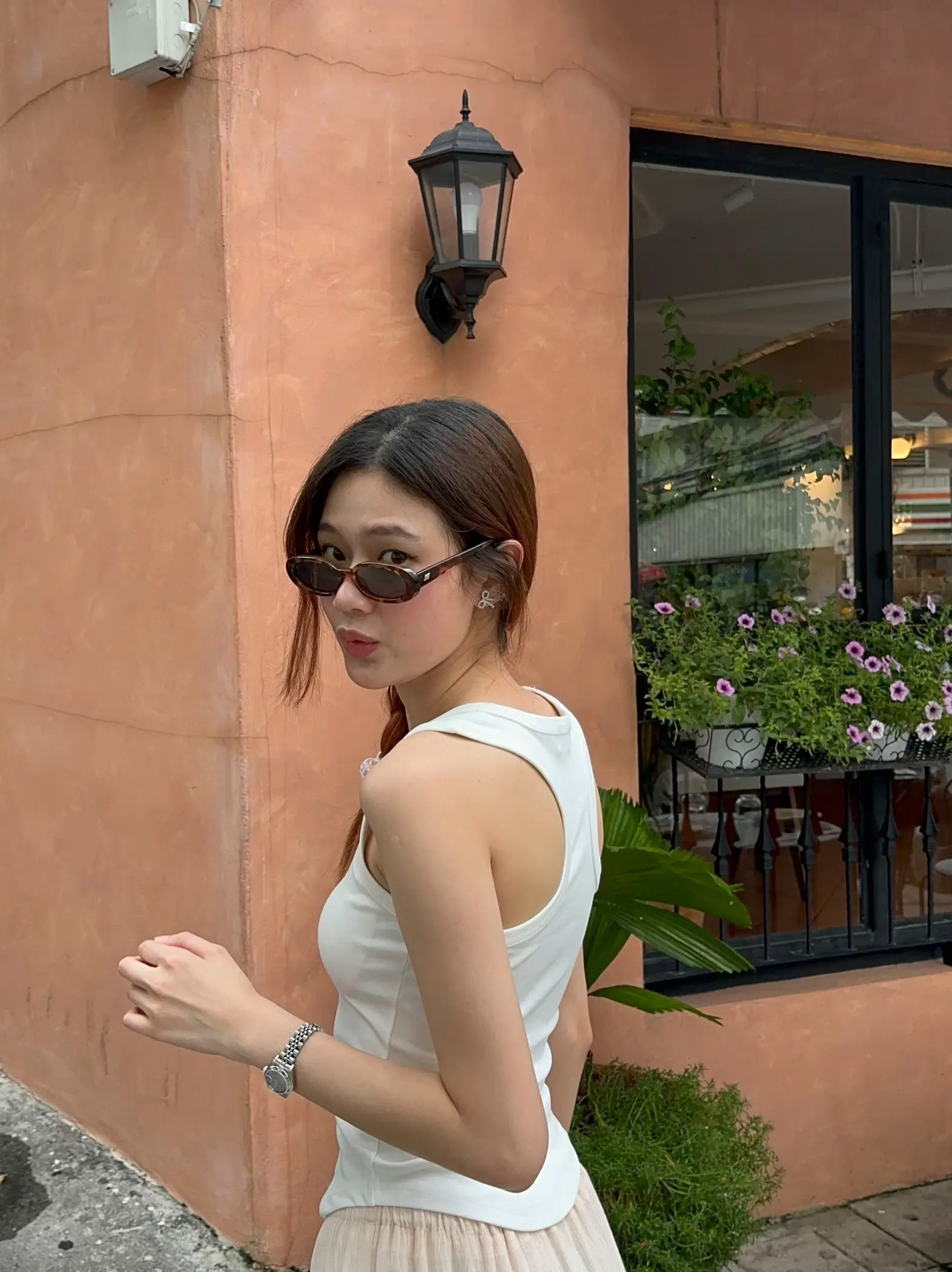 ต้องมีติดตู้ ️Tank Top ผ้าดี ทรงสวย ใส่สบาย | แกลเลอรีที่โพสต์โดย Amis Basic | Lemon8