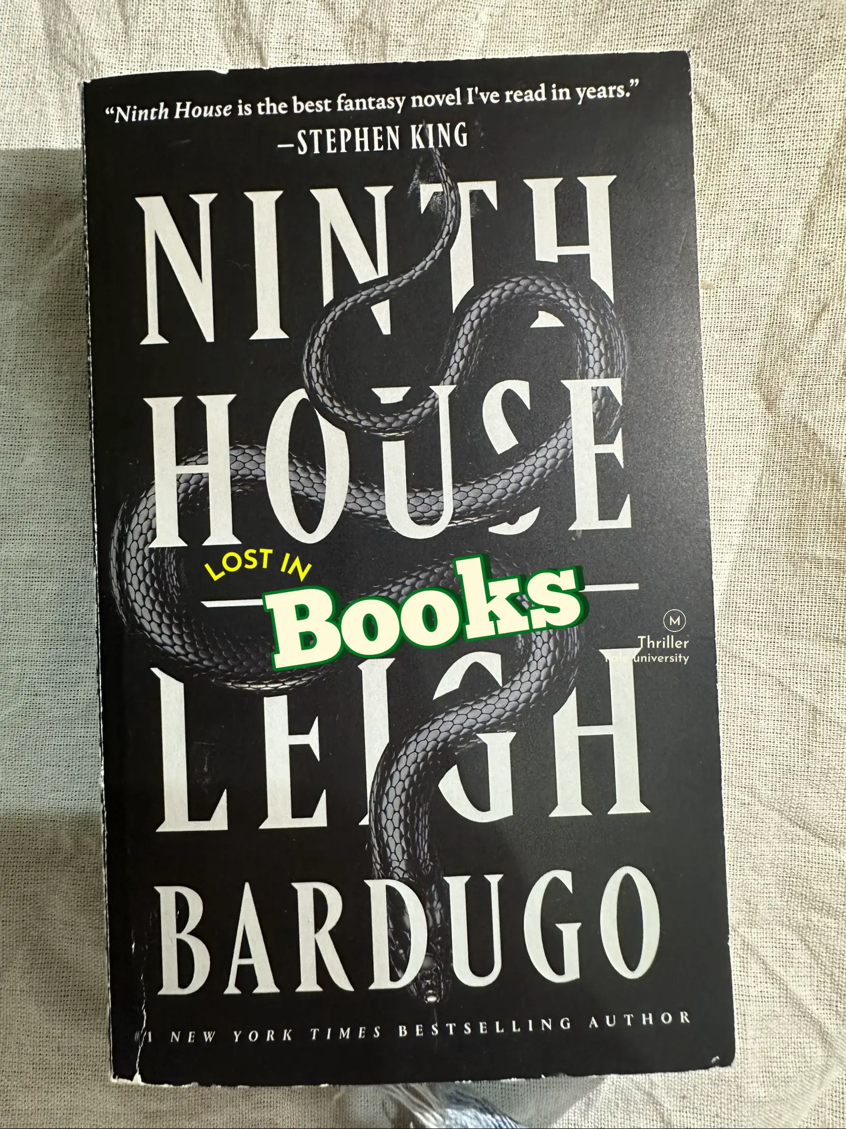 Ninth house หนังสือที่สาย thriller ไม่ควรพลาด | แกลเลอรีที่โพสต์โดย Books ️coffee | Lemon8