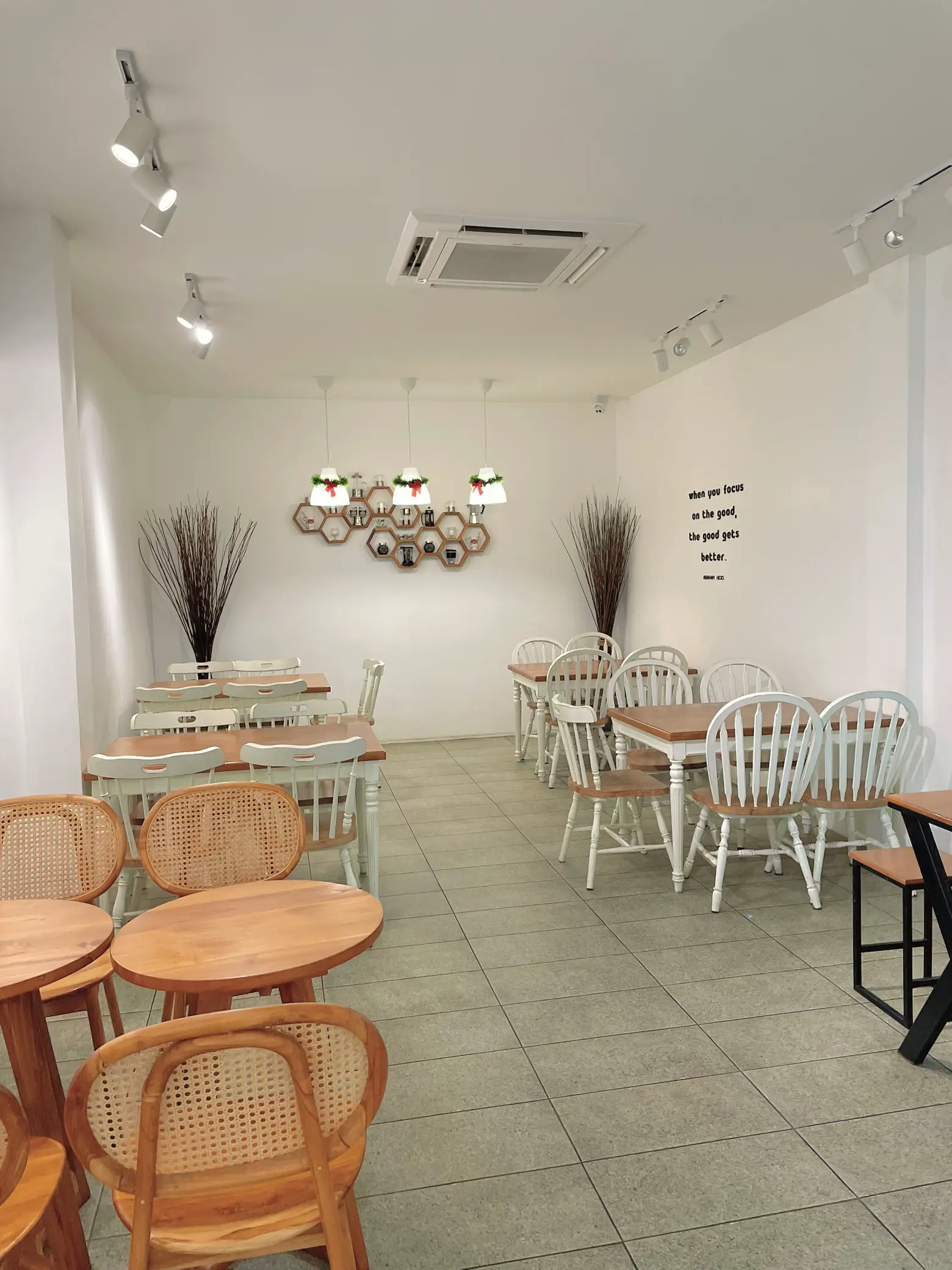 MAMA GOOD CAFE' คาเฟ่สวยอีกที่ที่ชุมพร | แกลเลอรีที่โพสต์โดย Kinnennen ...
