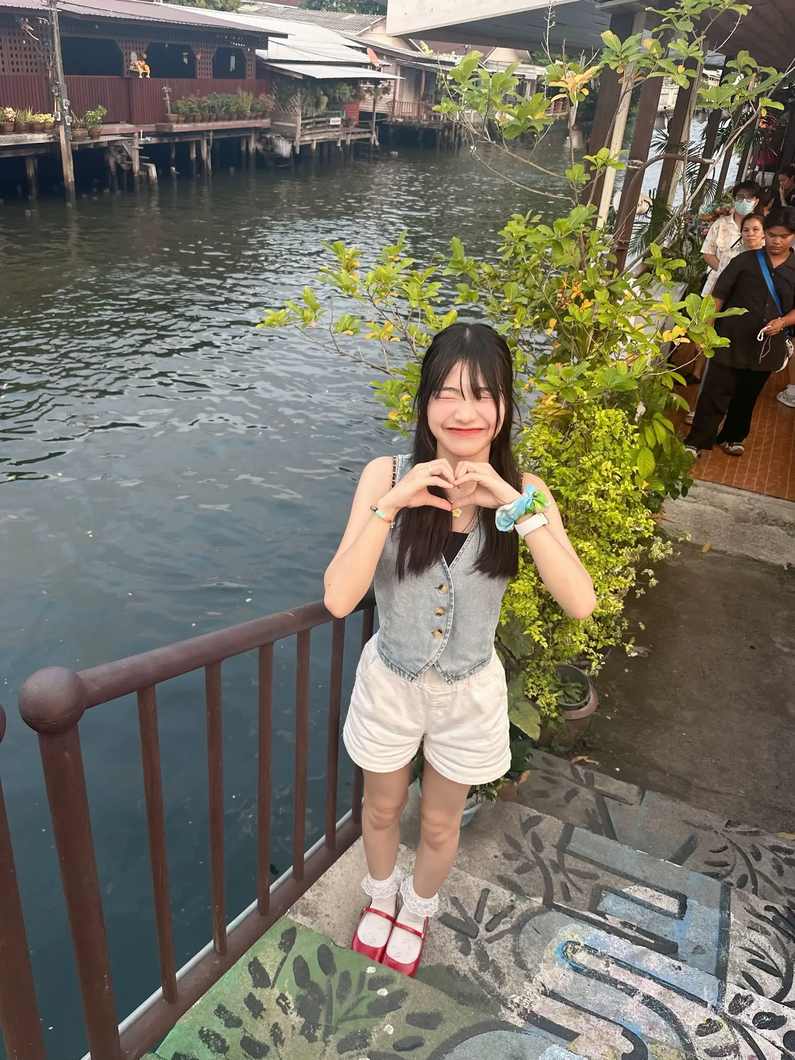 Outf ootd ?! | แกลเลอรีที่โพสต์โดย 8 kong bam eng | Lemon8