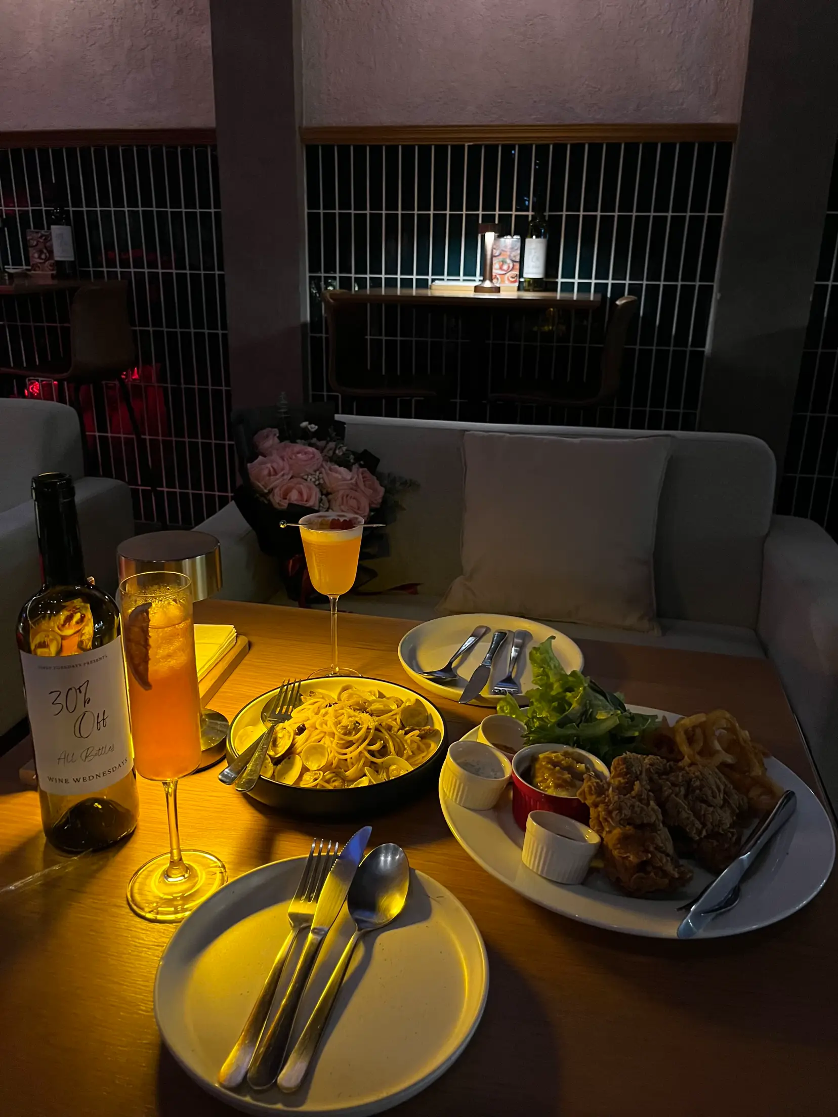 Tipsy Tuesday bar(ไม่ลับ) ย่านสุขุมวิท💋💋🥂 | แกลเลอรีที่โพสต์โดย moay ...