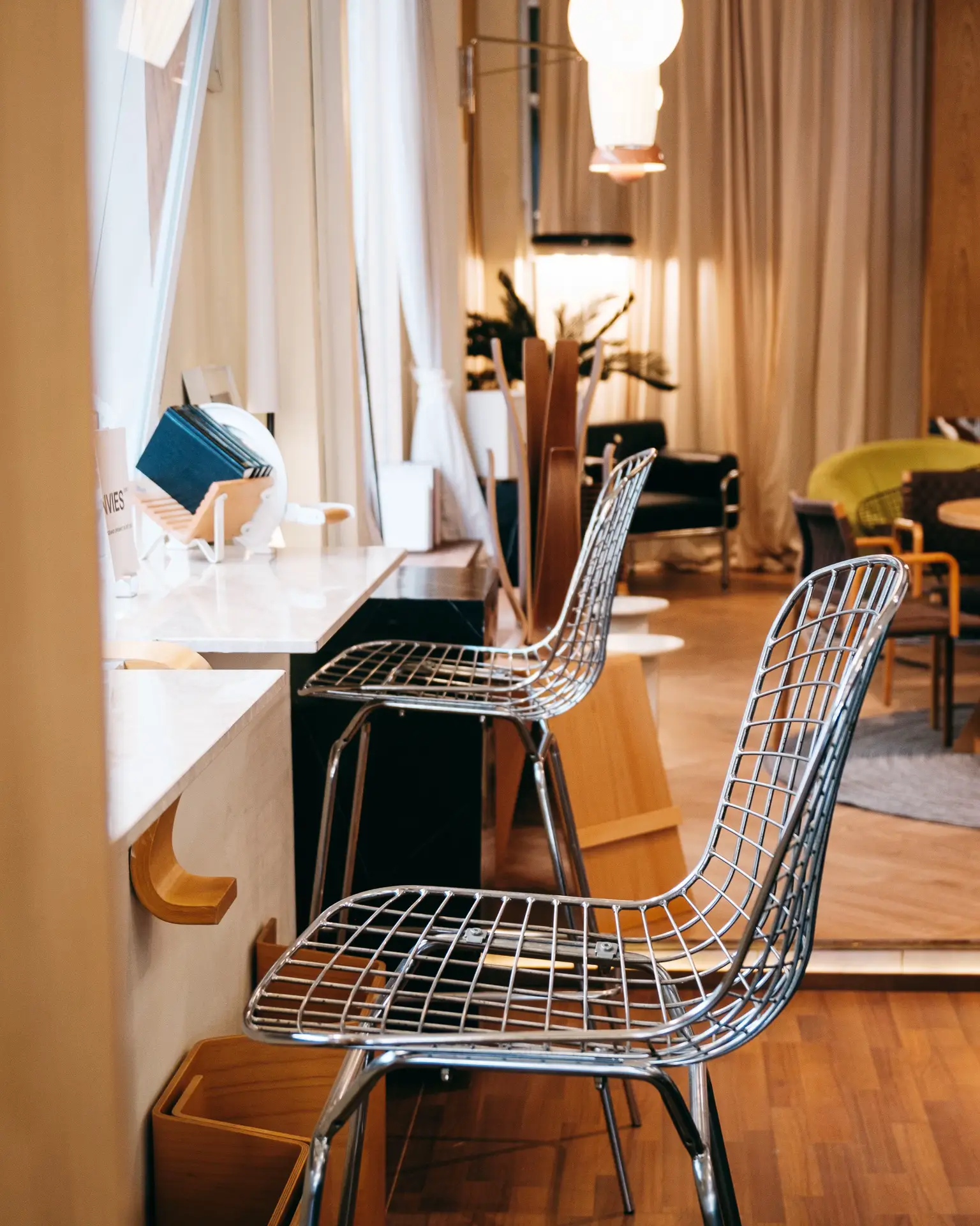 ENVIES เปิดร้านใหม่ในย่านตลาดน้อย ห่างจากร้านเดิมนิดเดียว☕️ | แกลเลอรีที่โพสต์โดย Rattomarty ...