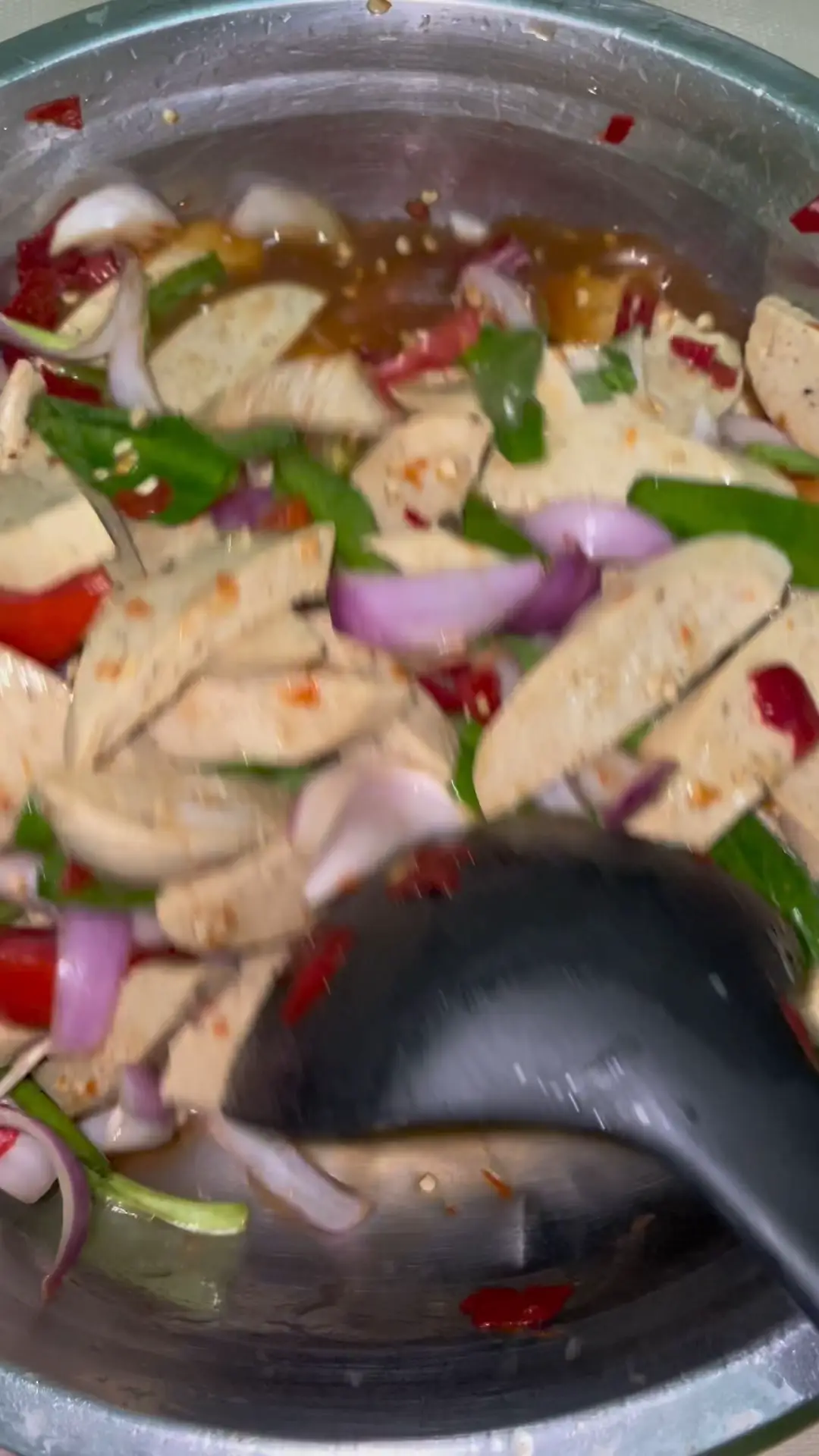 ยำหมูยอ สูตรน้ำยำน้ำปลาร้า🥒 | วิดีโอที่เผยแพร่โดย Sayamon_sa | Lemon8