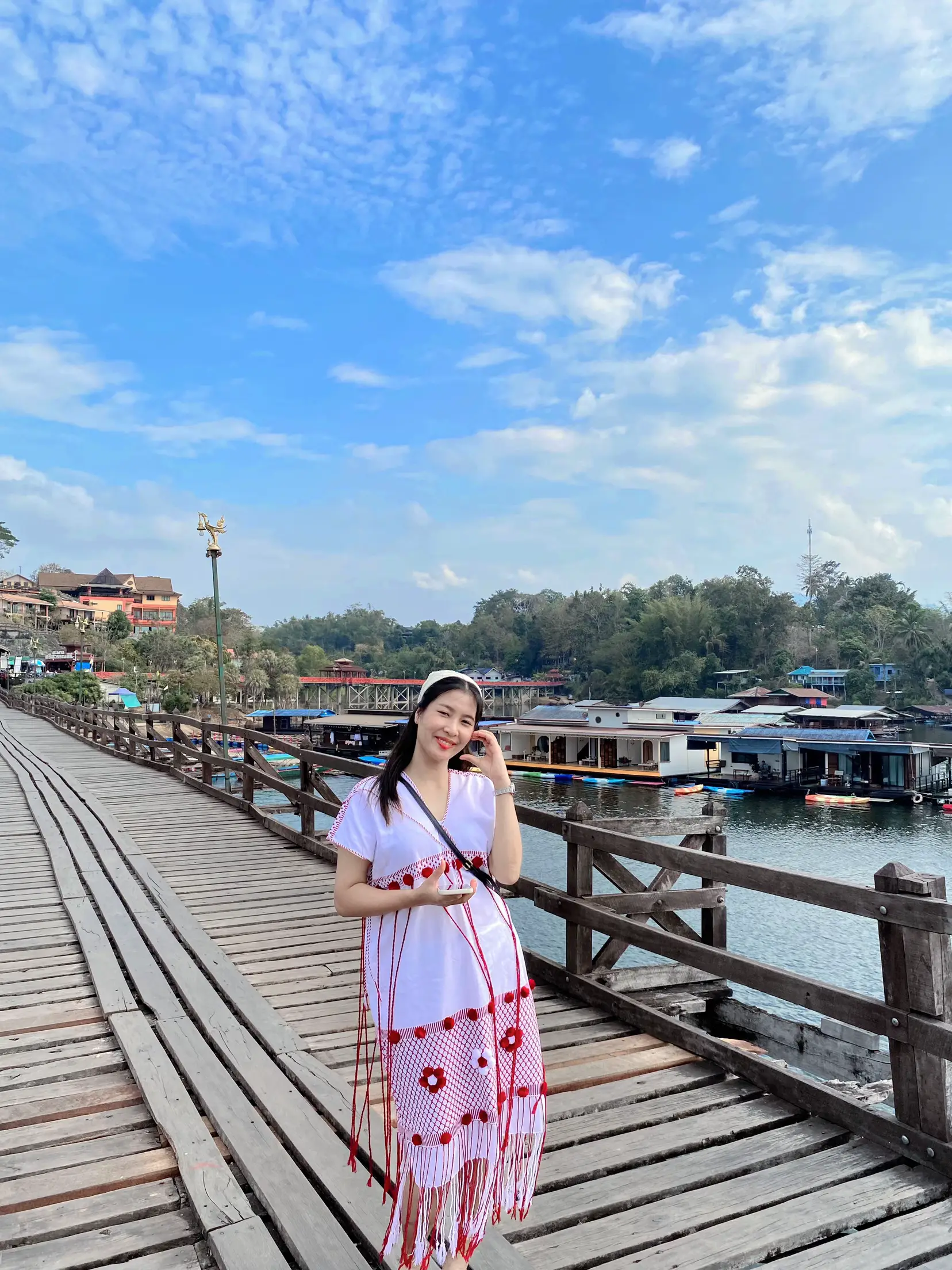 ทริปทำบุญเที่ยวสังขละบุรี กาญจนบุรี | แกลเลอรีที่โพสต์โดย Bow Kie | Lemon8