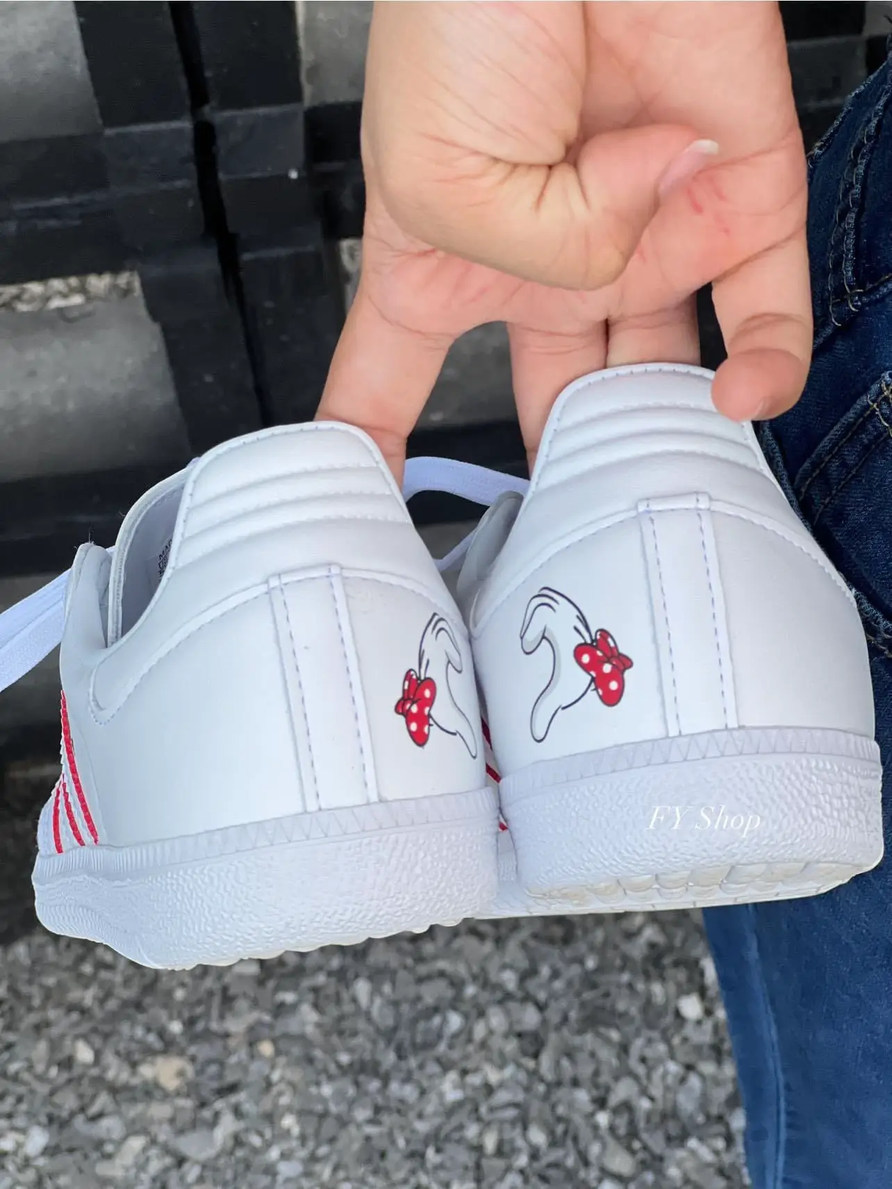 Samba Disney Minnie mouse 🐹💖 | แกลเลอรีที่โพสต์โดย Moonie Sunset | Lemon8