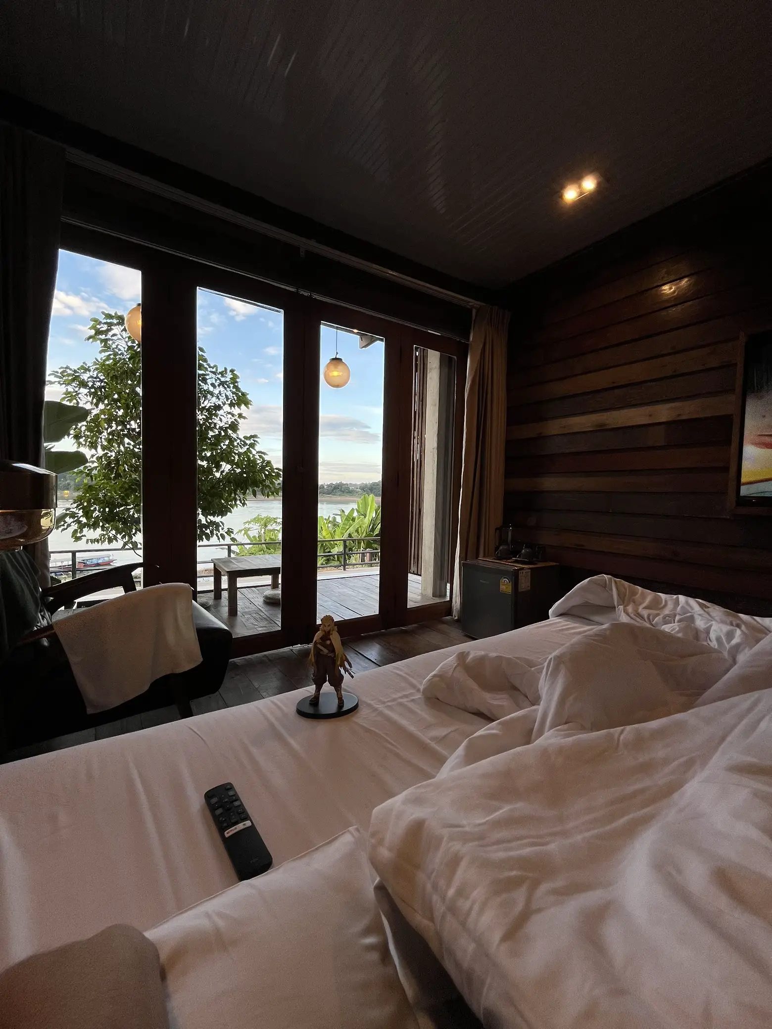 ที่พักเชียงคานติดริมแม่น้ำโขง | แกลเลอรีที่โพสต์โดย Ray Merrimen | Lemon8