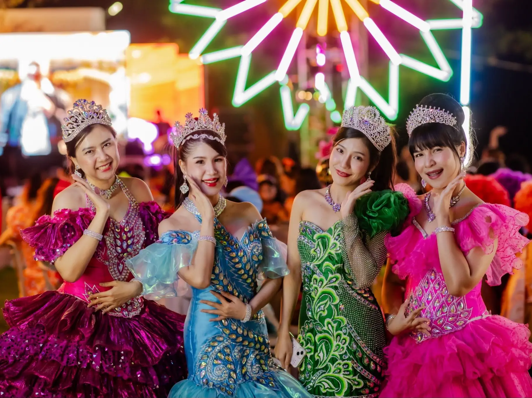 ตรีมงานวัด งานเลี้ยงบริษัท | แกลเลอรีที่โพสต์โดย PLOYJAI・ᴥ・ | Lemon8