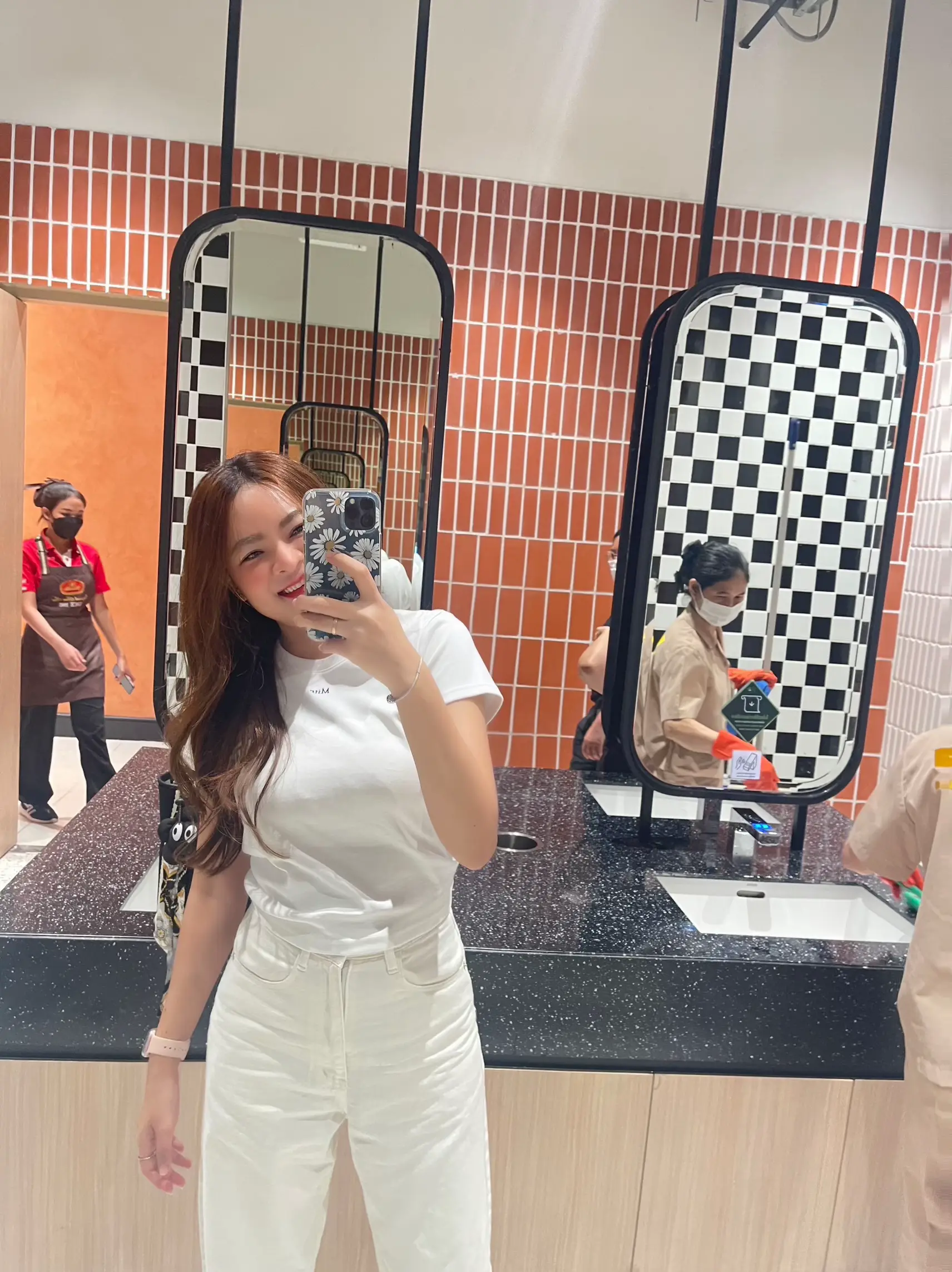 Mitr Basic T-Shirt เสื้อยืด | แกลเลอรีที่โพสต์โดย koi"รีวิว👄 | Lemon8