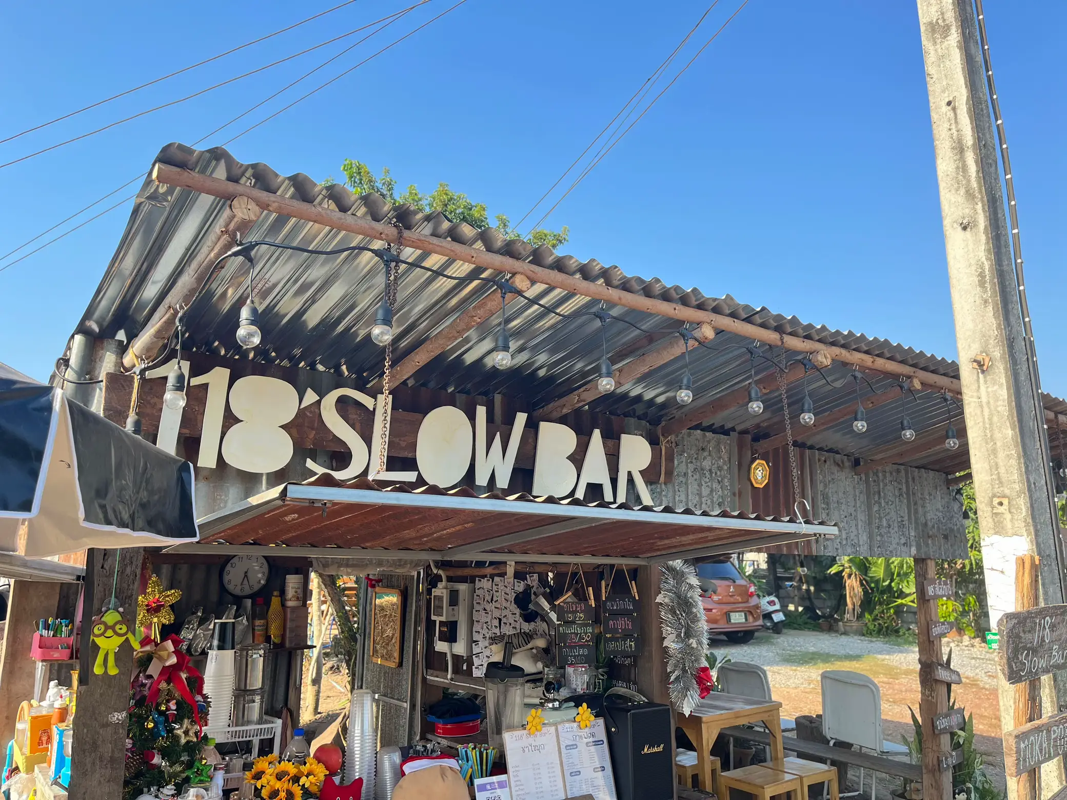 18 ไอเดียยอดนิยมเกี่ยวกับ ไอเดียจัดร้านริมทาง ในปี 2025