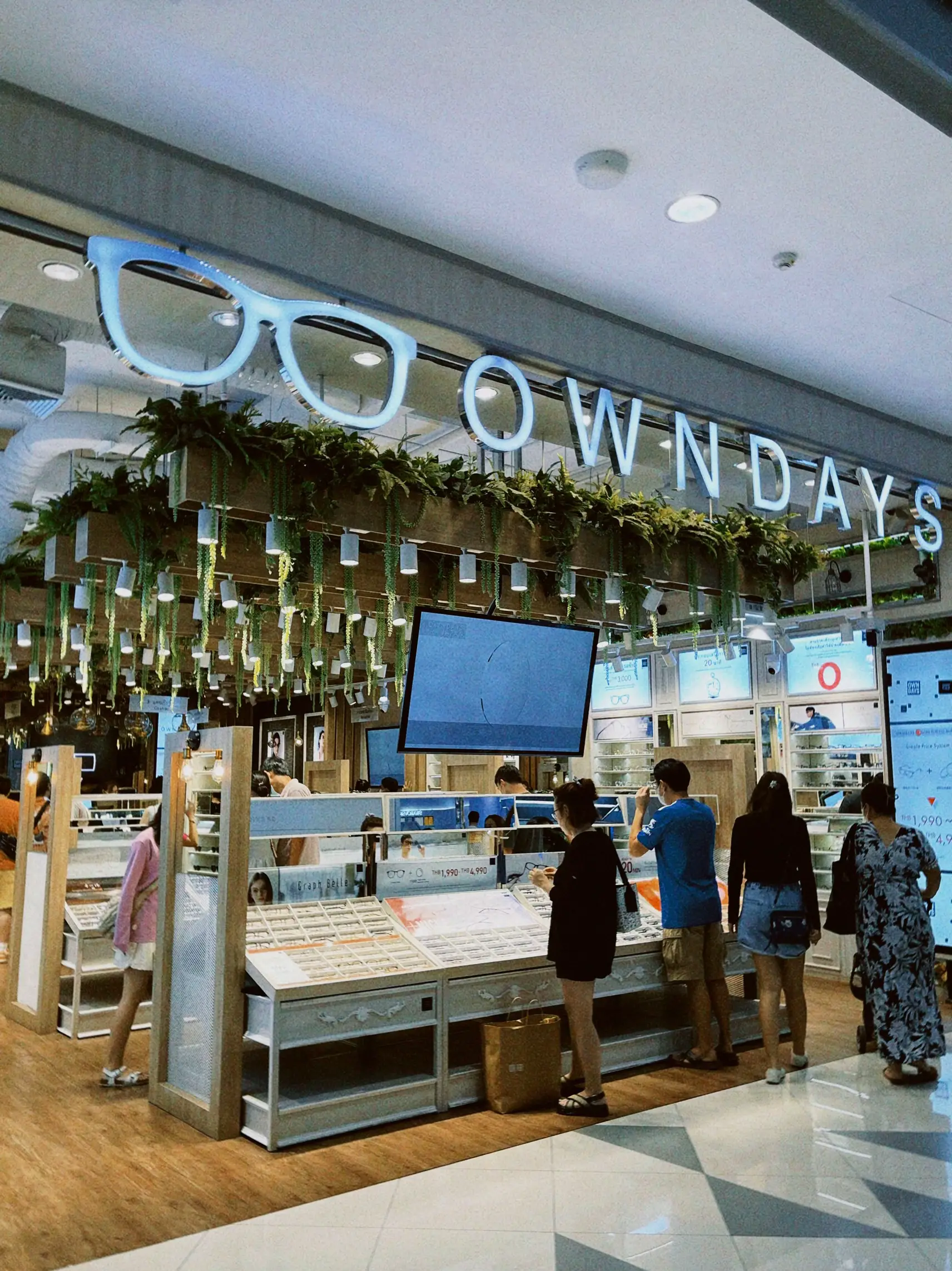 ตัดแว่นที่ OWNDAYS ดีไหม? | แกลเลอรีที่โพสต์โดย RAINY Channel | Lemon8