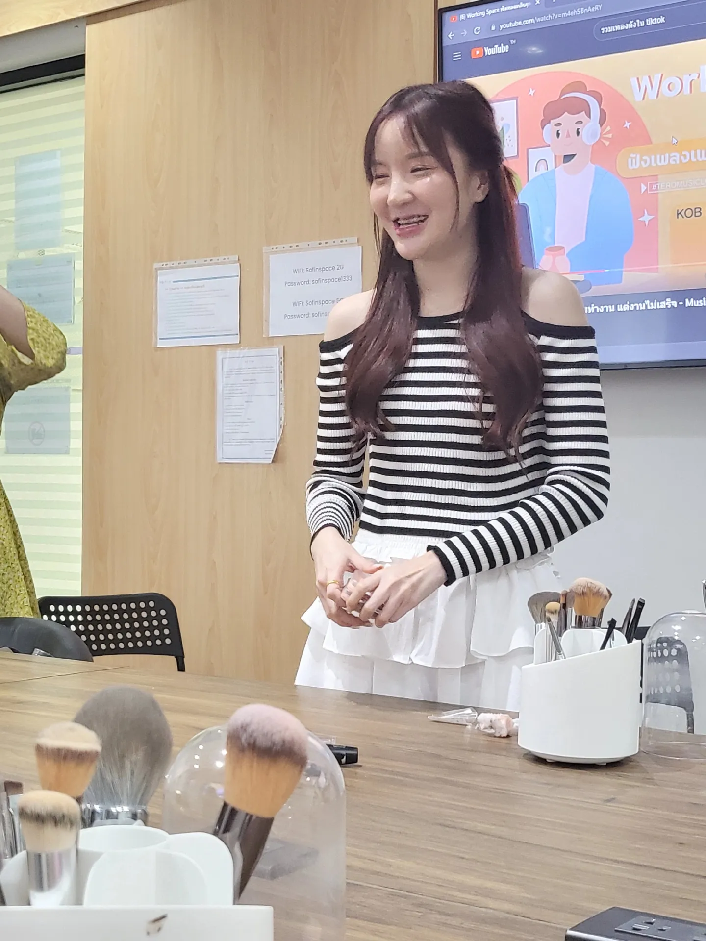 เรียนแต่งหน้ากับtiktokker 🥰🥰 | แกลเลอรีที่โพสต์โดย nutnika_sai | Lemon8