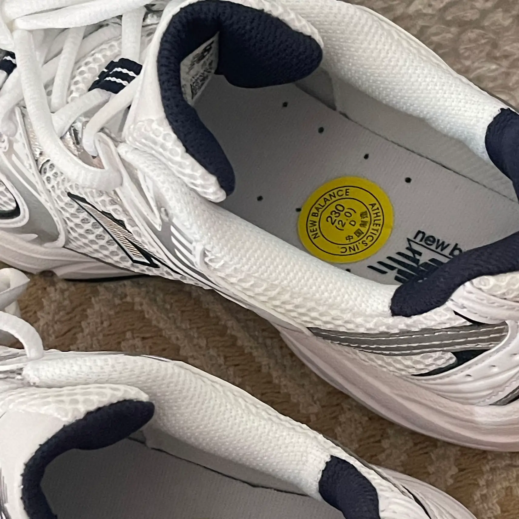 พึ่งจะได้มา กับรองเท้าสุดฮิต NB 530 | แกลเลอรีที่โพสต์โดย Thiti ii | Lemon8