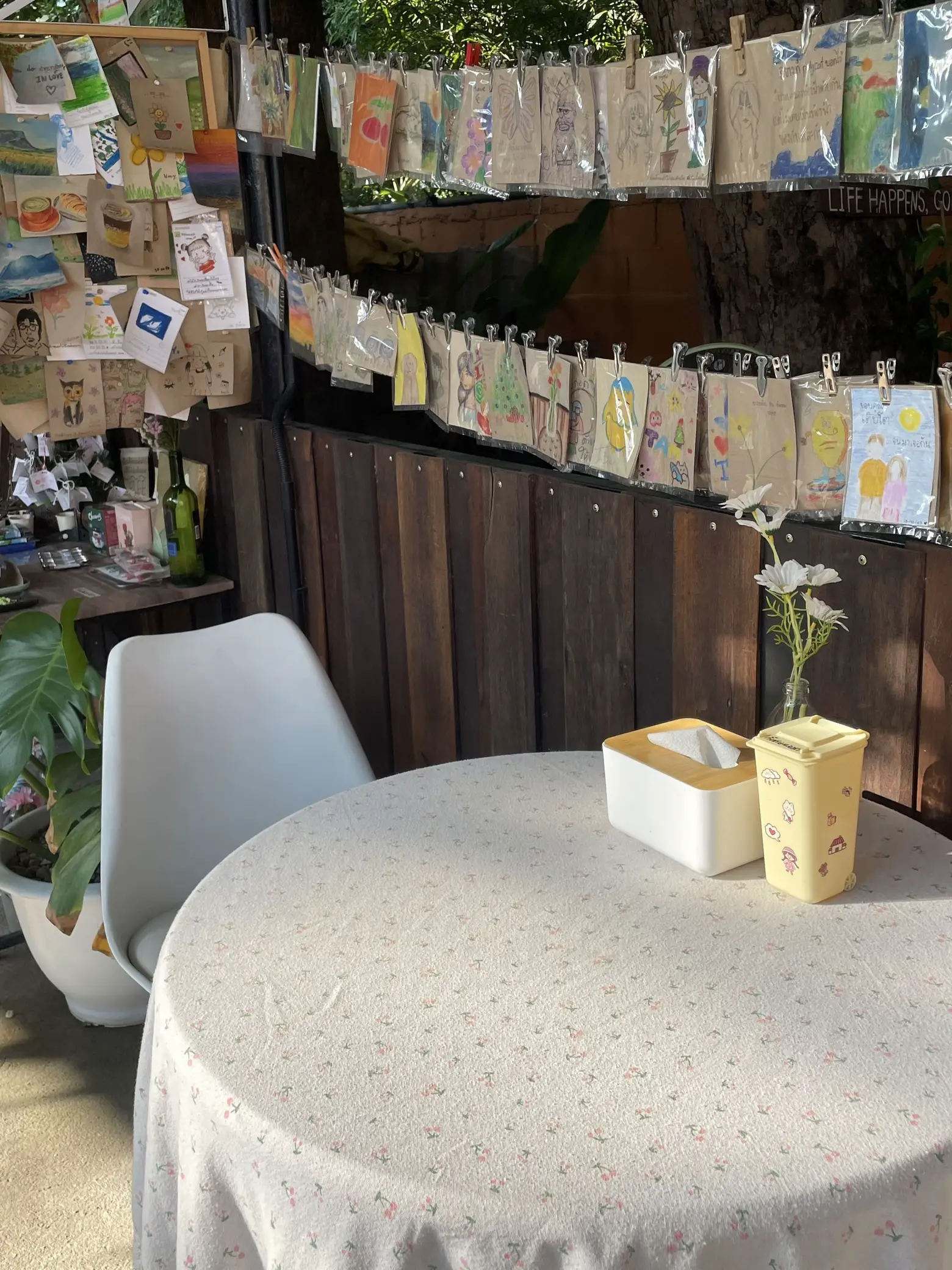 คาเฟ่ระบายสีฟรี 🎨 | แกลเลอรีที่โพสต์โดย Ailada | Lemon8