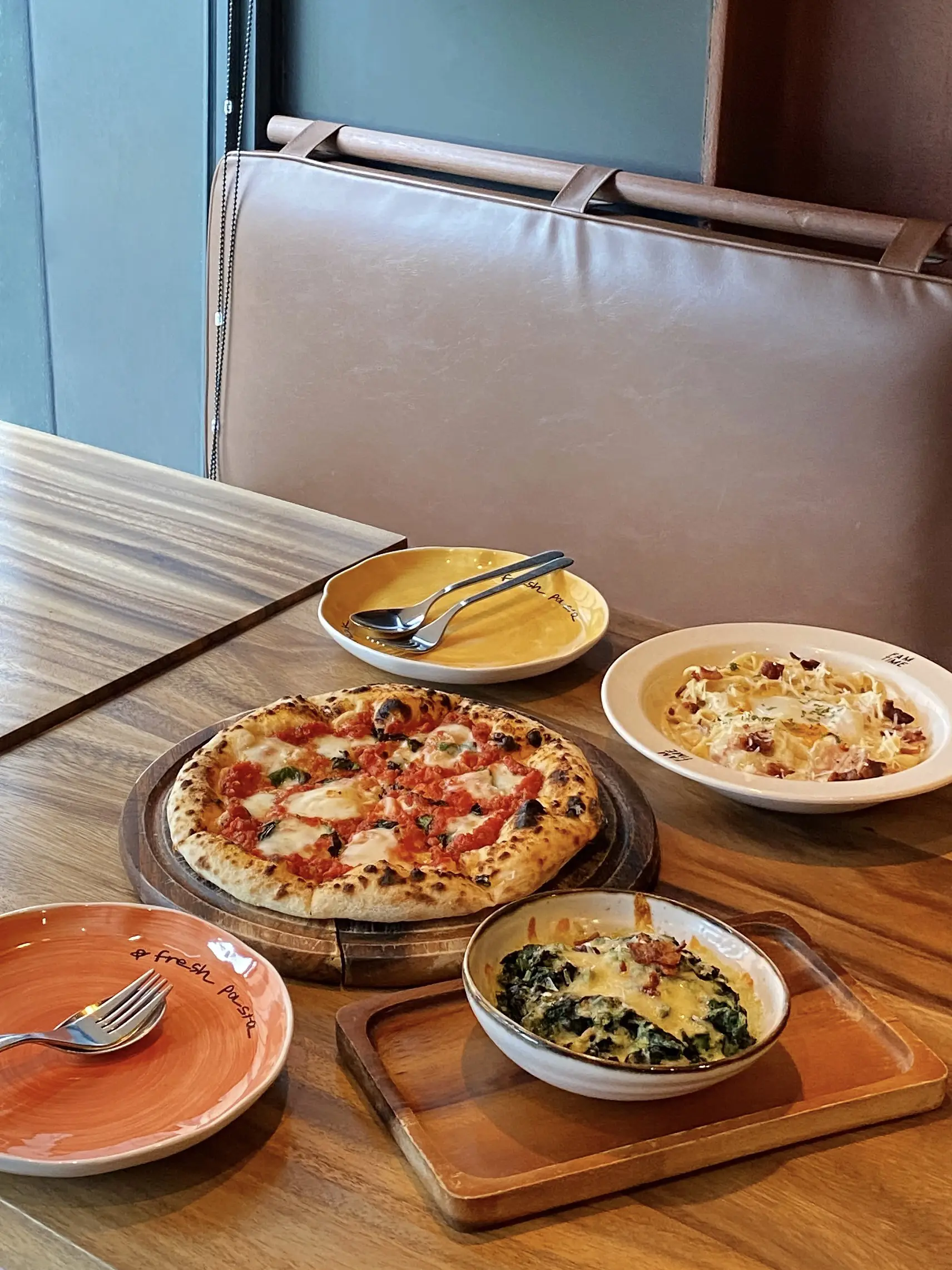 Fam Time Steak&Pasta ร้านพาสต้าเส้นสดใจกลางสยาม🍕🍝 | แกลเลอรีที่โพสต์โดย ...