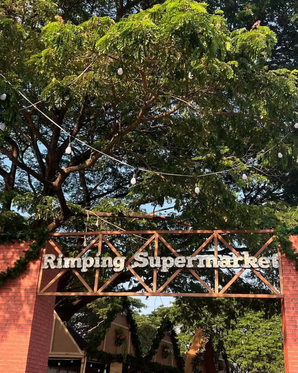 เทศกาลแห่งความสุขที่งาน Rimping Christmas market | แกลเลอรีที่โพสต์โดย ...