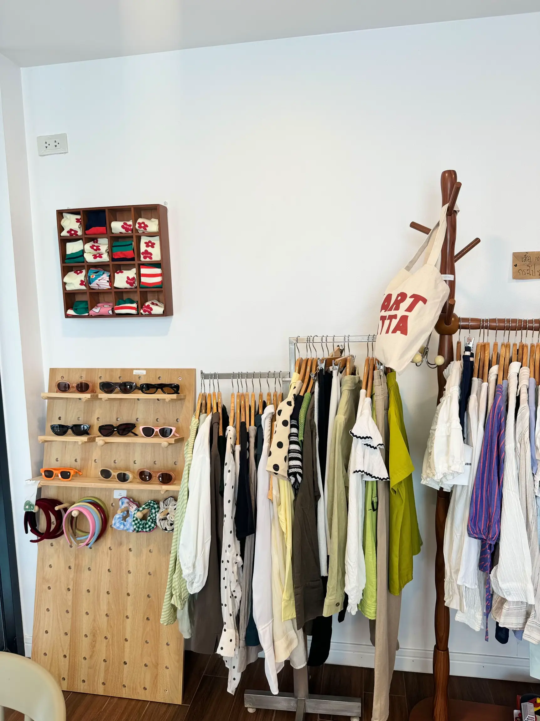 Boon Boon คาเฟ่เปิดใหม่ที่เพชรบูรณ์ 🍰🍹 | แกลเลอรีที่โพสต์โดย Chontawan Pts | Lemon8